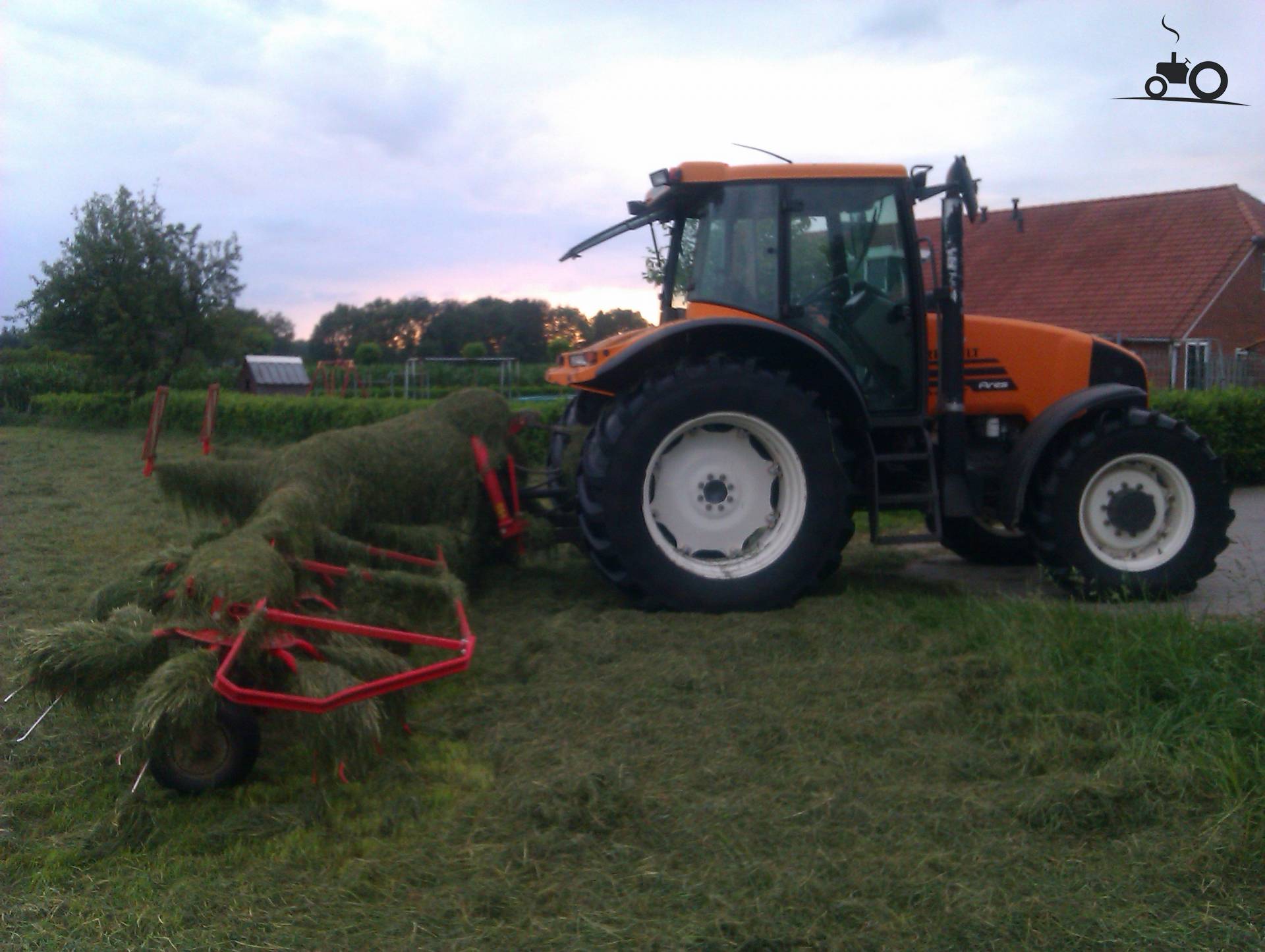 Foto Renault Ares 640 RZ #613207