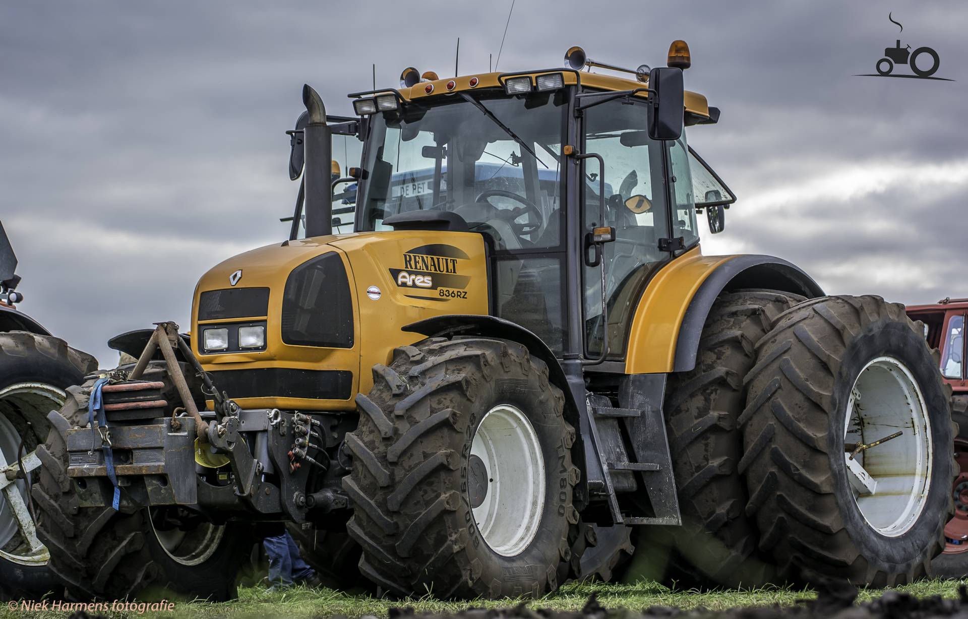 Foto Renault Ares 836 RZ #848961