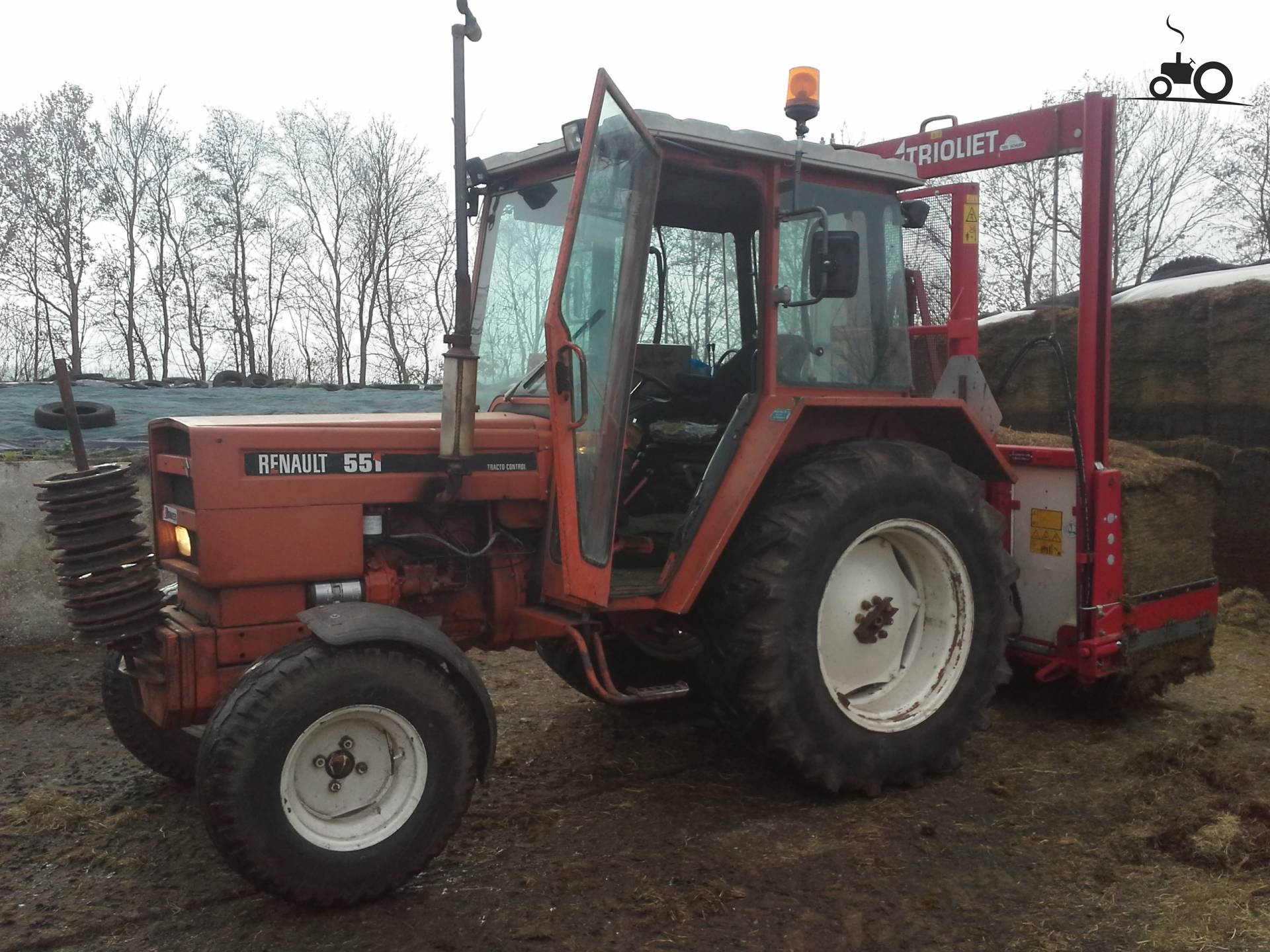 Foto Renault 551 #886899