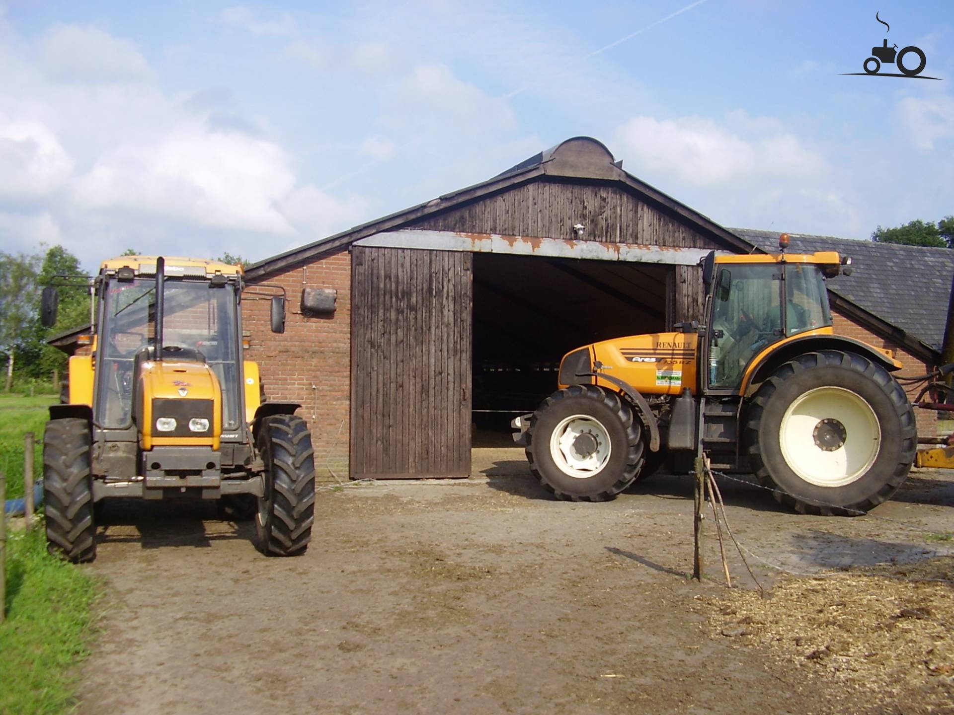 Foto Renault Ares 735 RZ van Unicom Oost BV