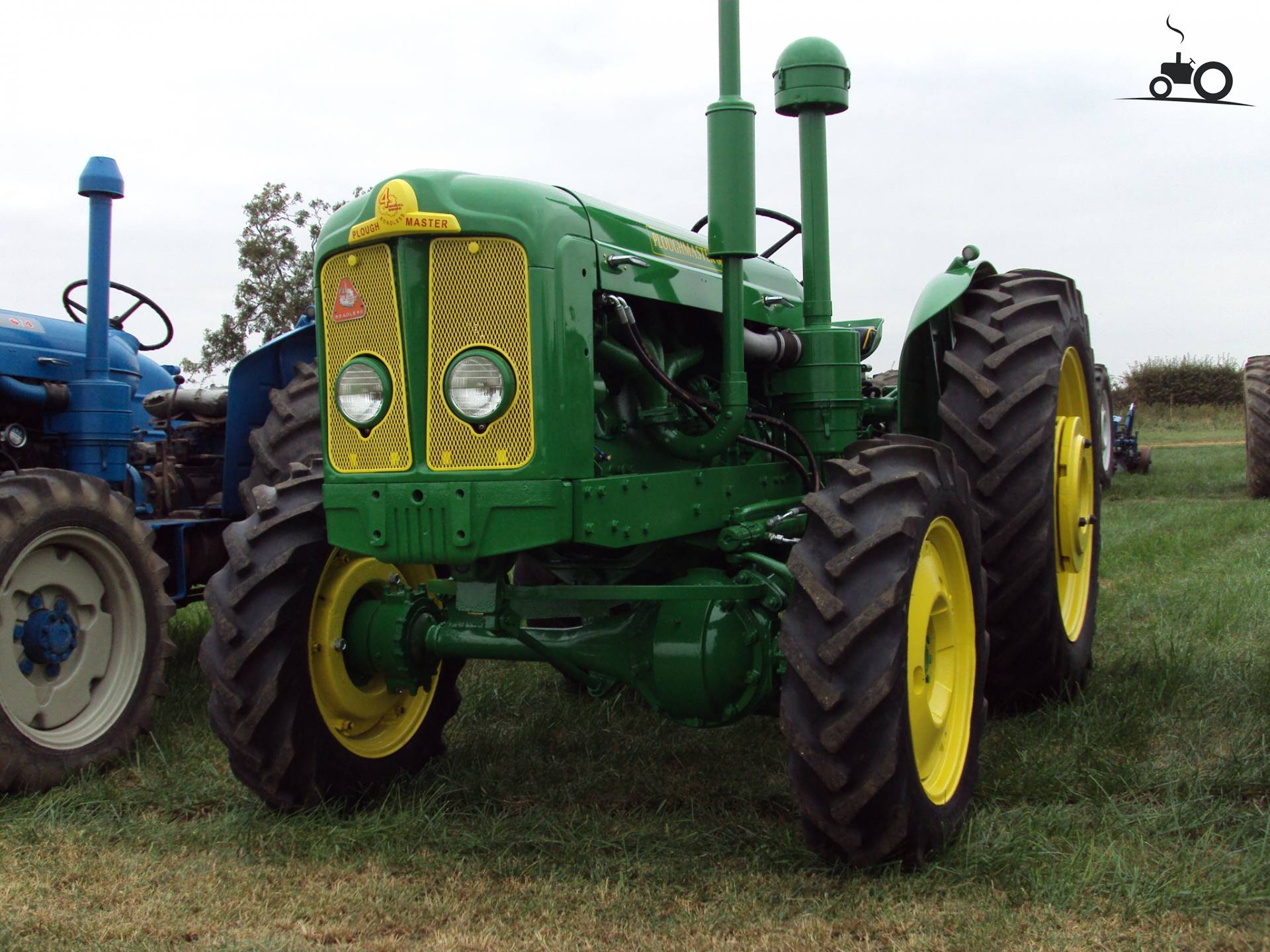 Foto Roadless Ploughmaster 6/4 #704021