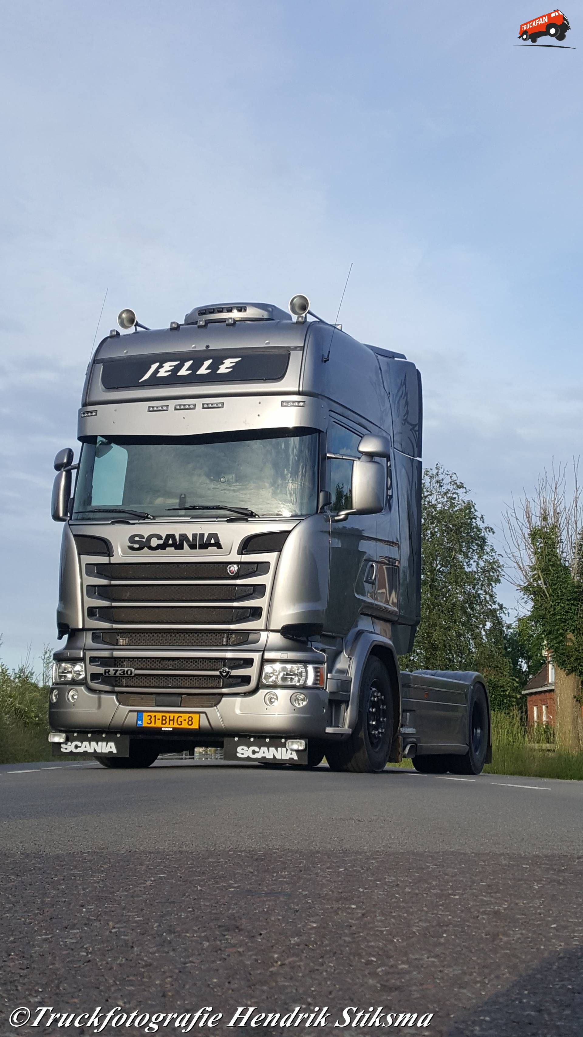 Scania R730 Logo