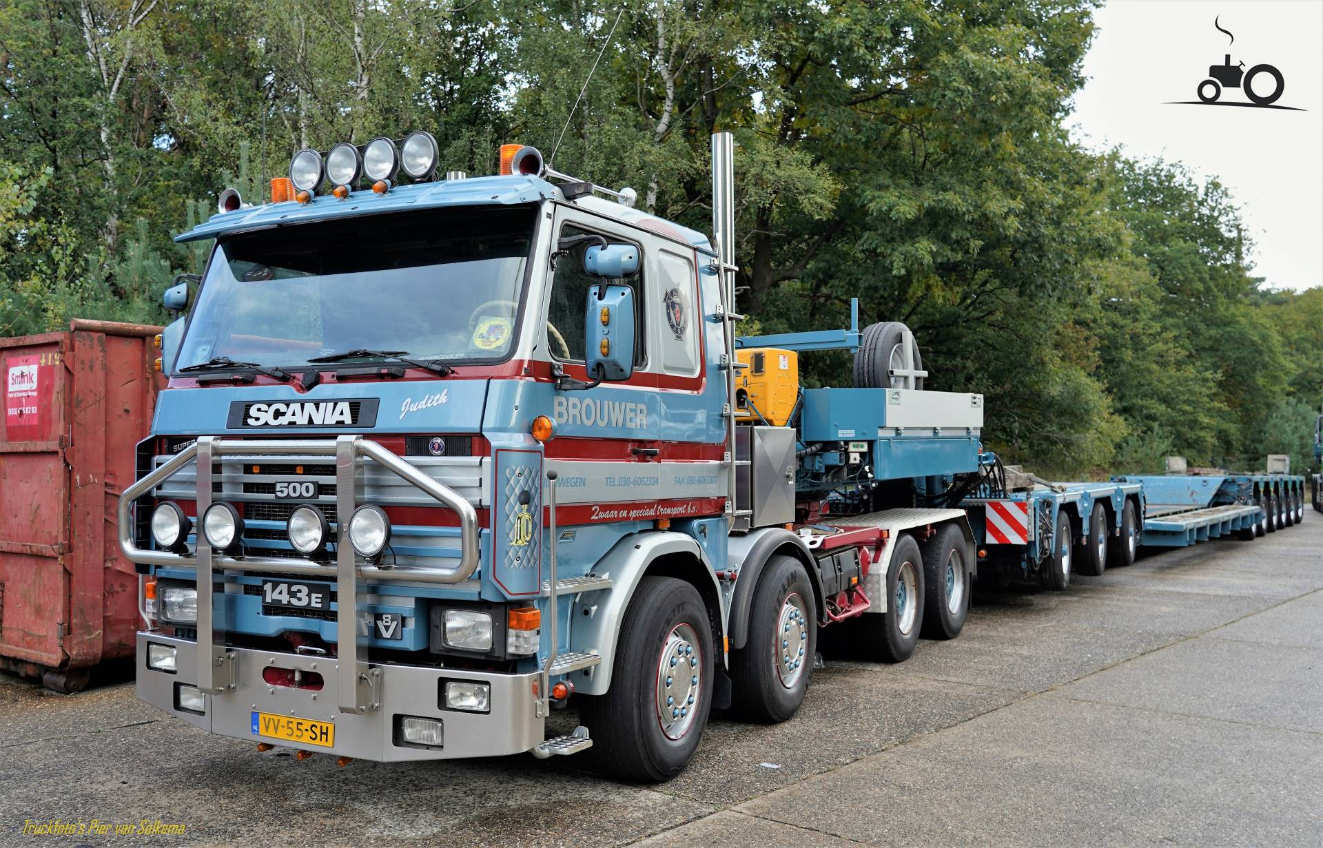 Foto Scania 143 van Brouwer Zwaar en Speciaal Transport B.V.