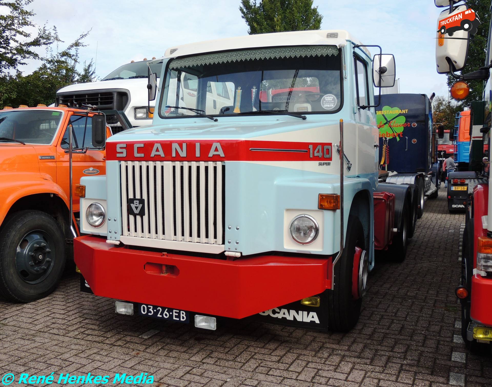 Foto Scania L140 van Dutch Donkey Truckrace Team