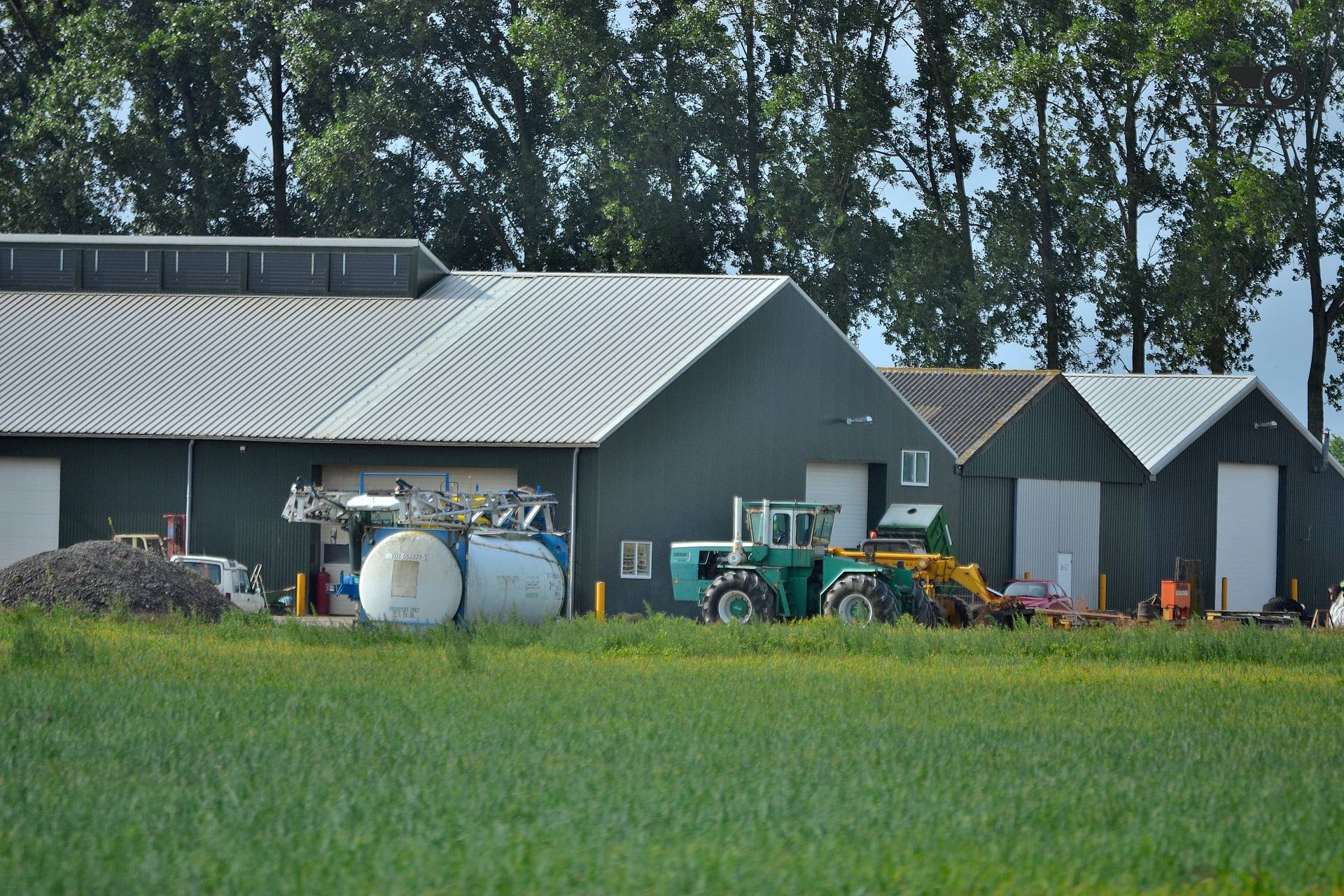 Foto Steiger Cougar III ST 270 #1478885