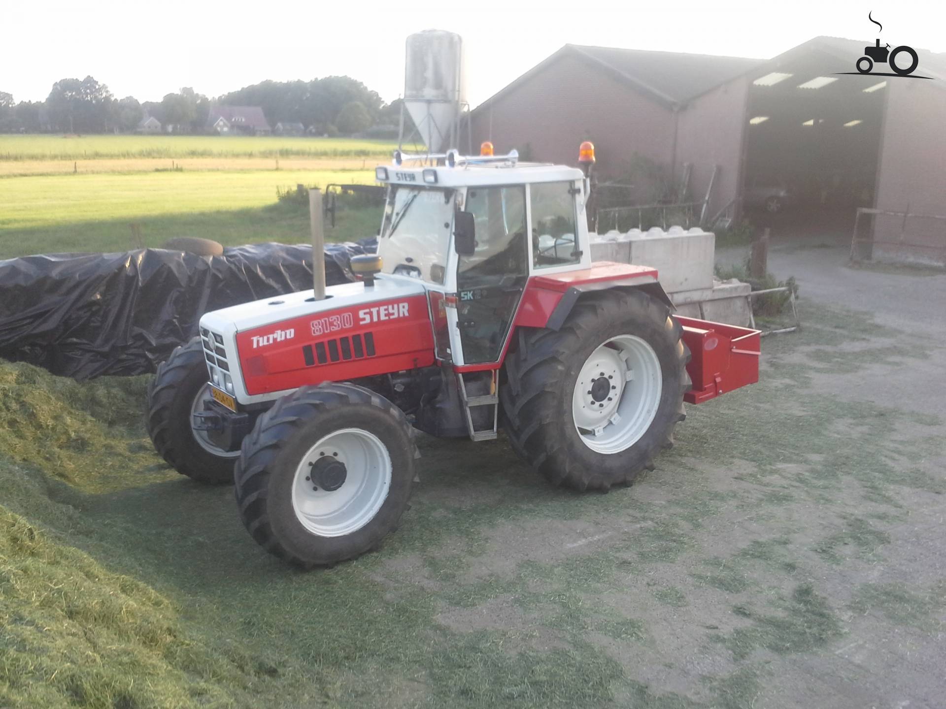 Foto Steyr 8130 Turbo #918871