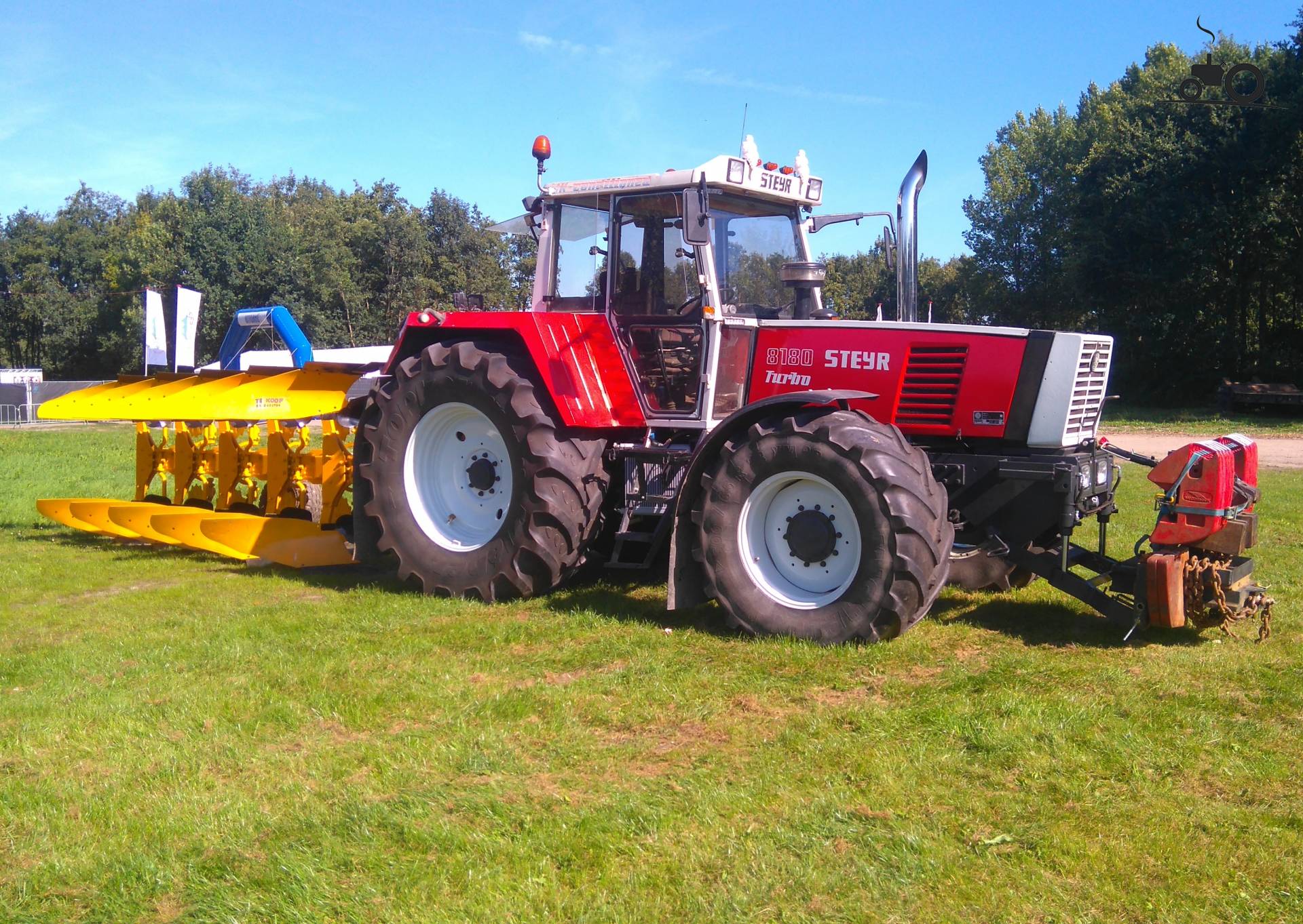 Steyr 8180 - Schweiz - Traktor foto #981927