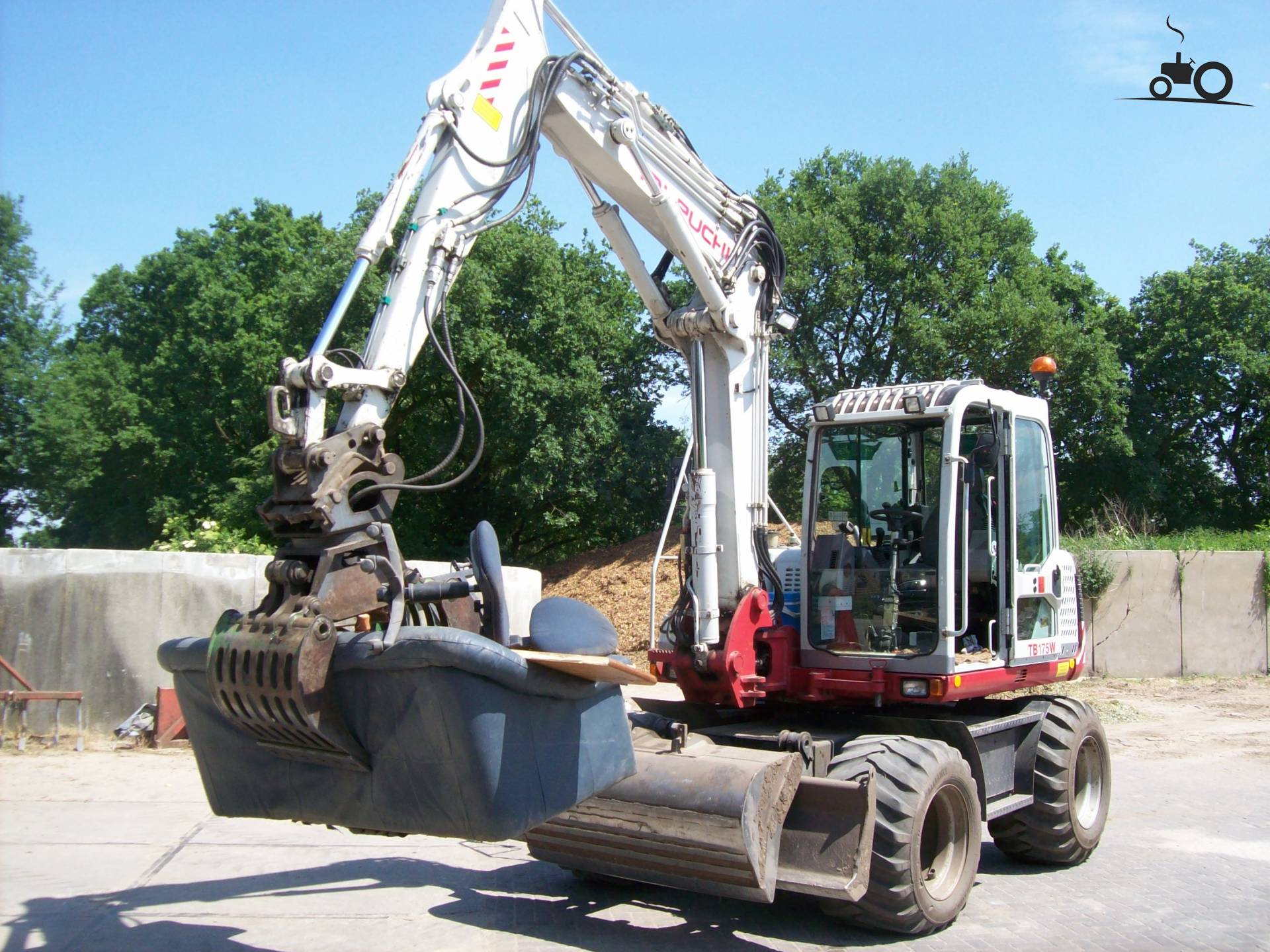 Takeuchi TB 175W - United Kingdom - Tractor picture #129965