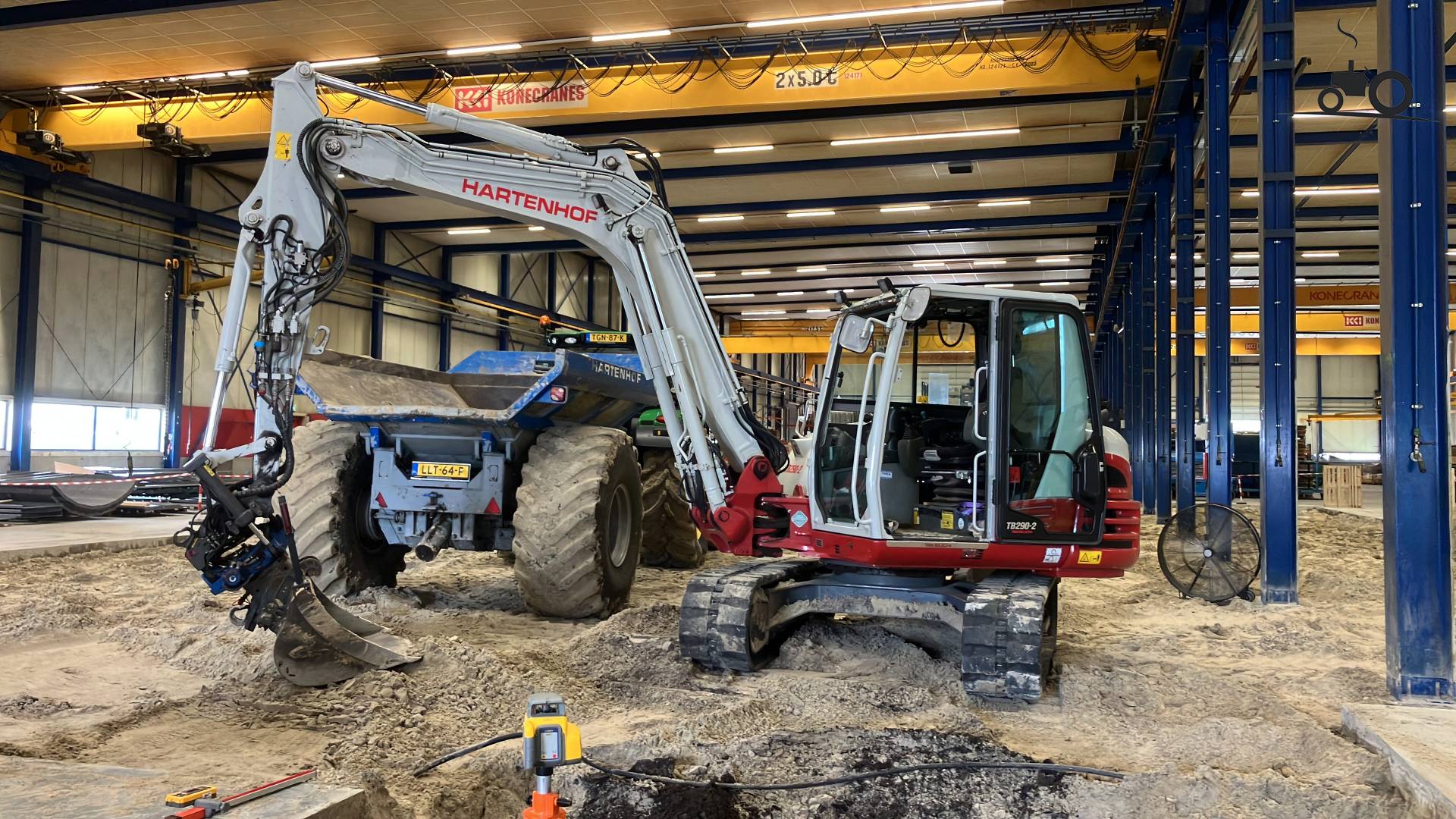 Foto Takeuchi TB 290-2 van Loon-en grondverzetbedrijf Hartenhof BV Assen
