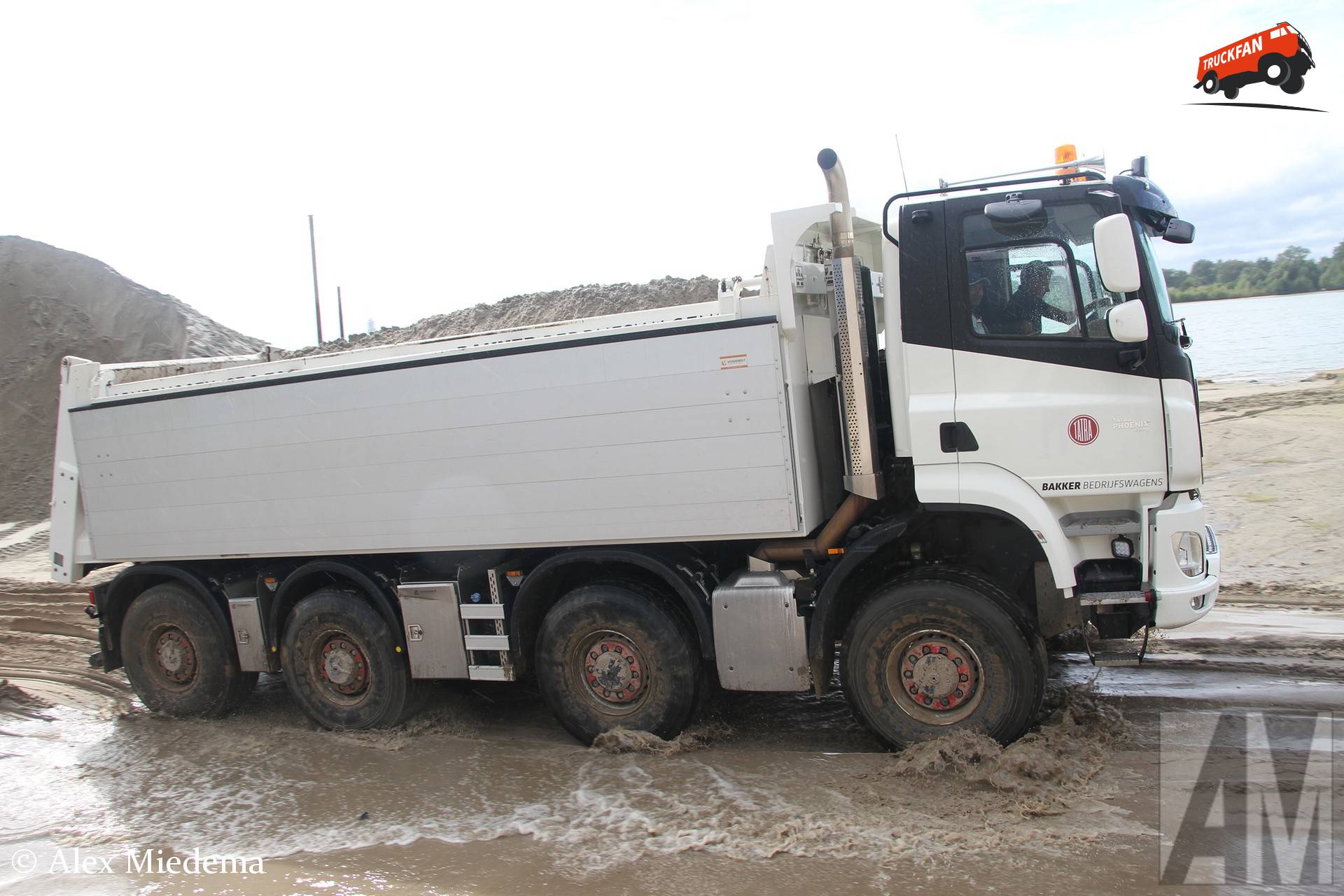 Foto Tatra Phoenix van Bakker Bedrijfswagens