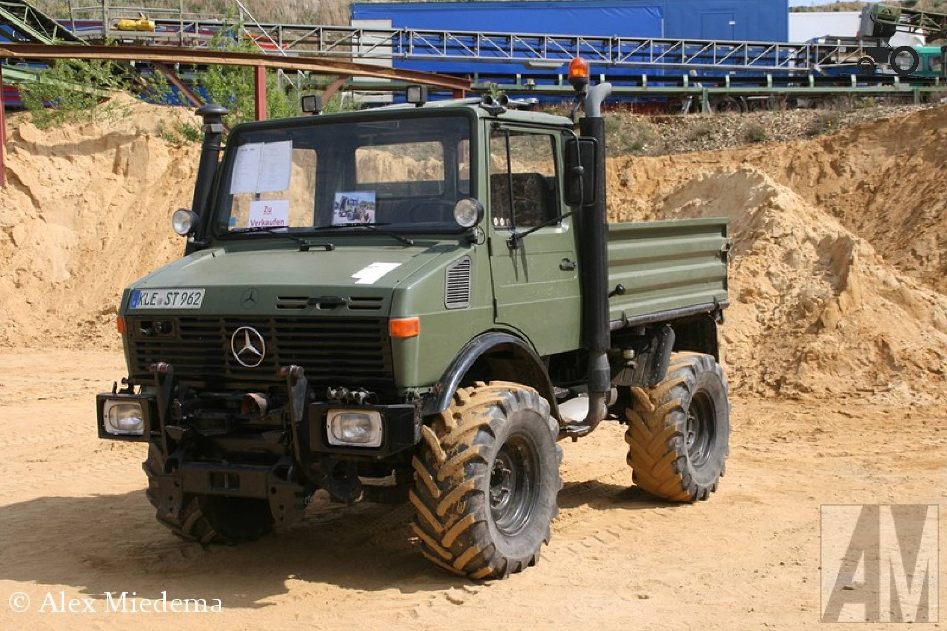 Unimog U1400 - United Kingdom - Tractor picture #1000797