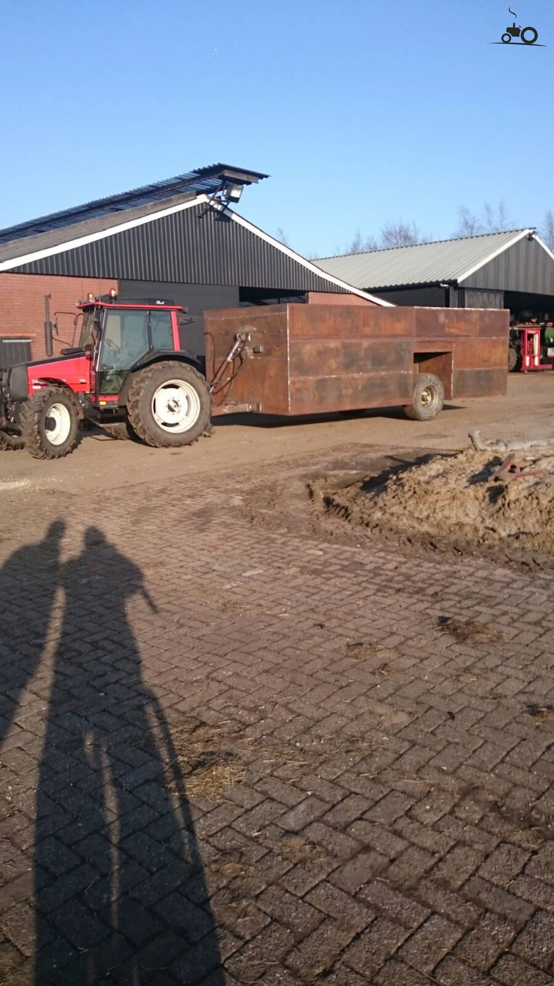 Foto Valtra Valmet 700 #1357104