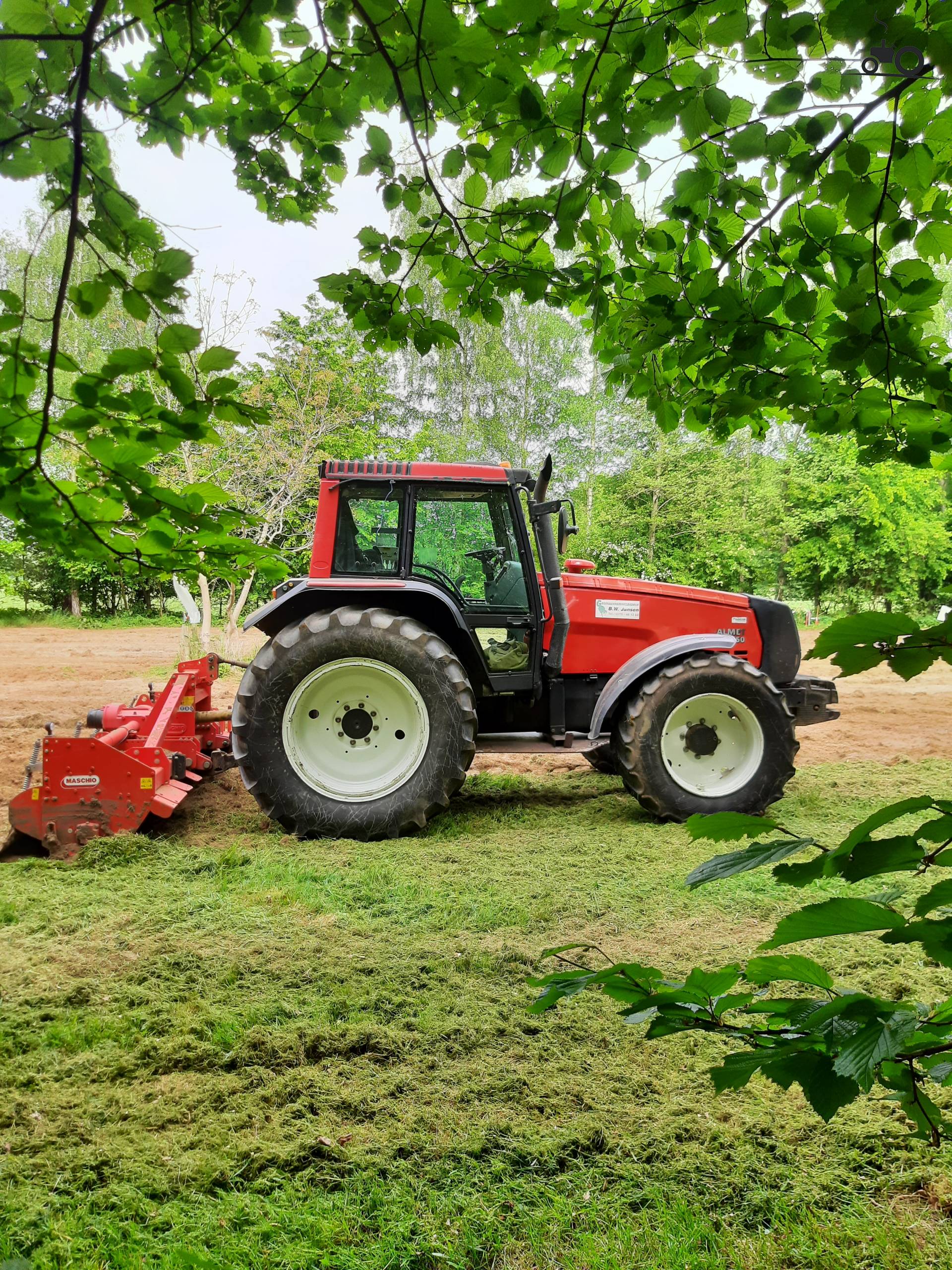 Foto Valtra Valmet 8150 #1470441