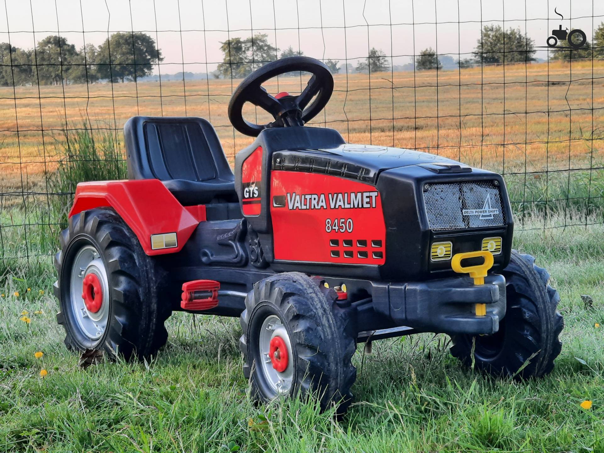 Valtra Valmet 8450