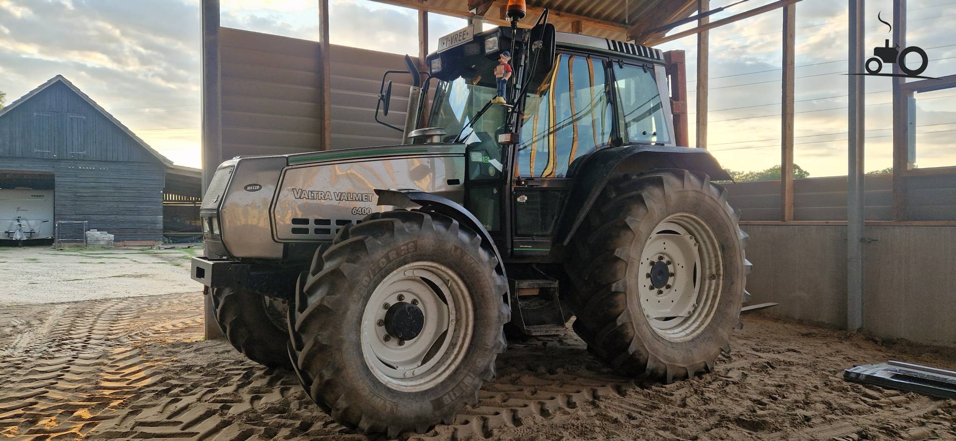 Foto Valtra Valmet 6400 #1580761