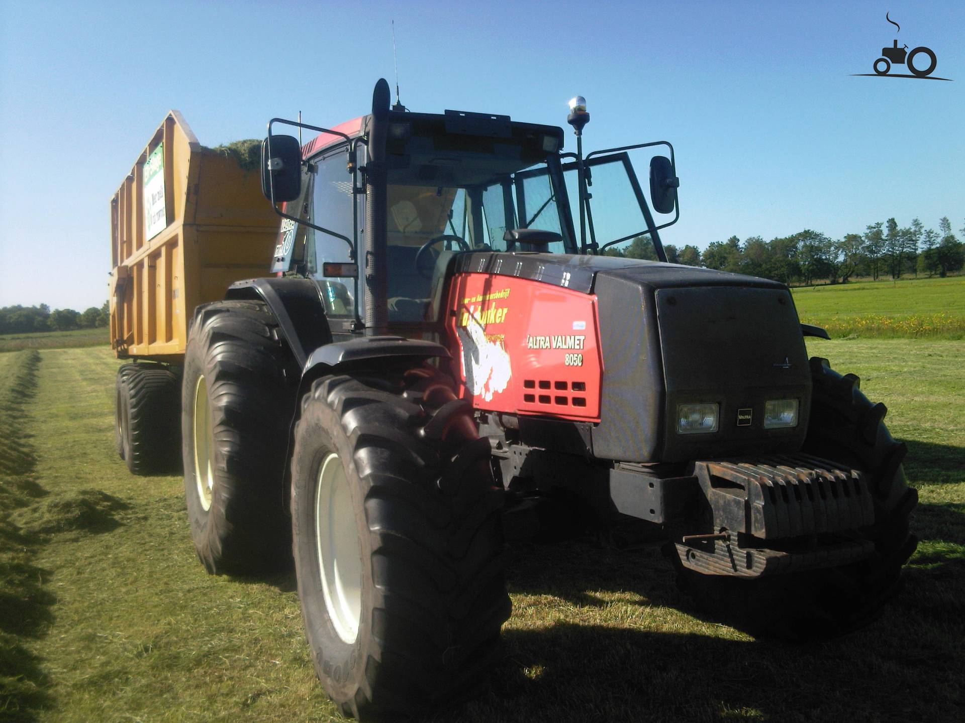 Foto Valtra Valmet 8050 #404821