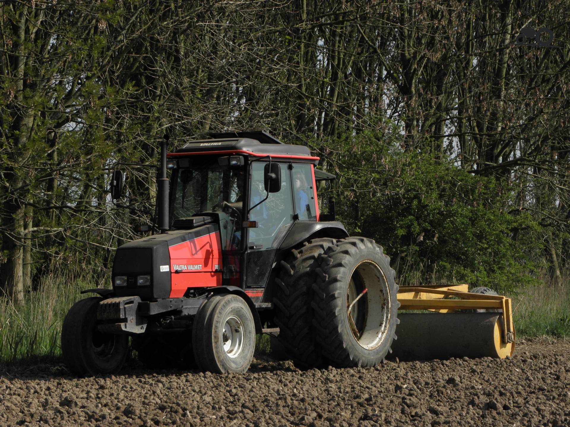 Valtra Valmet 700