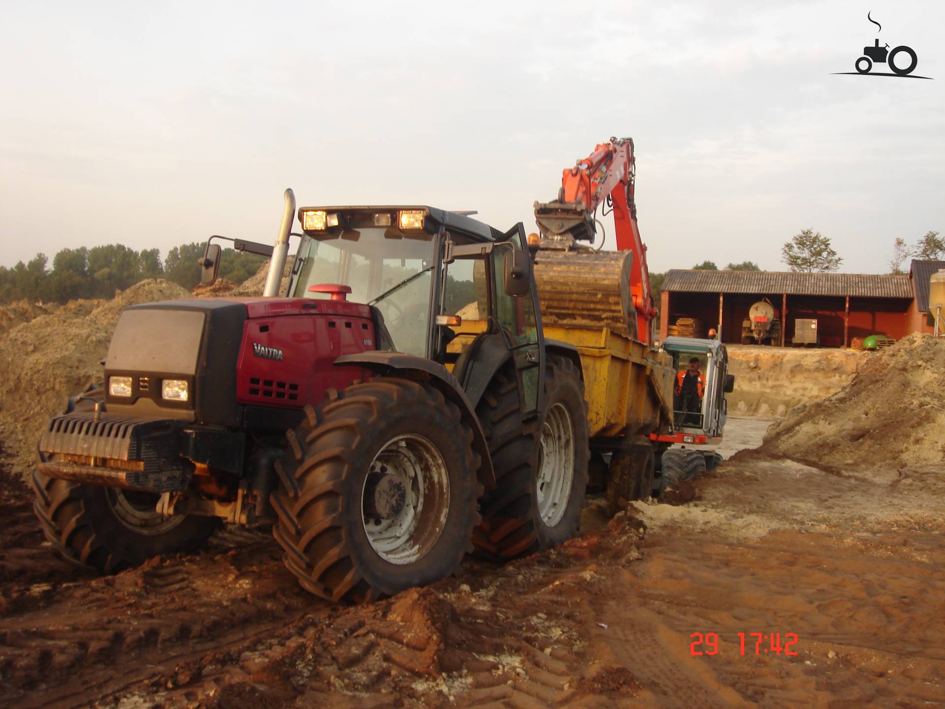 Foto Valtra Valmet 8750 #490799