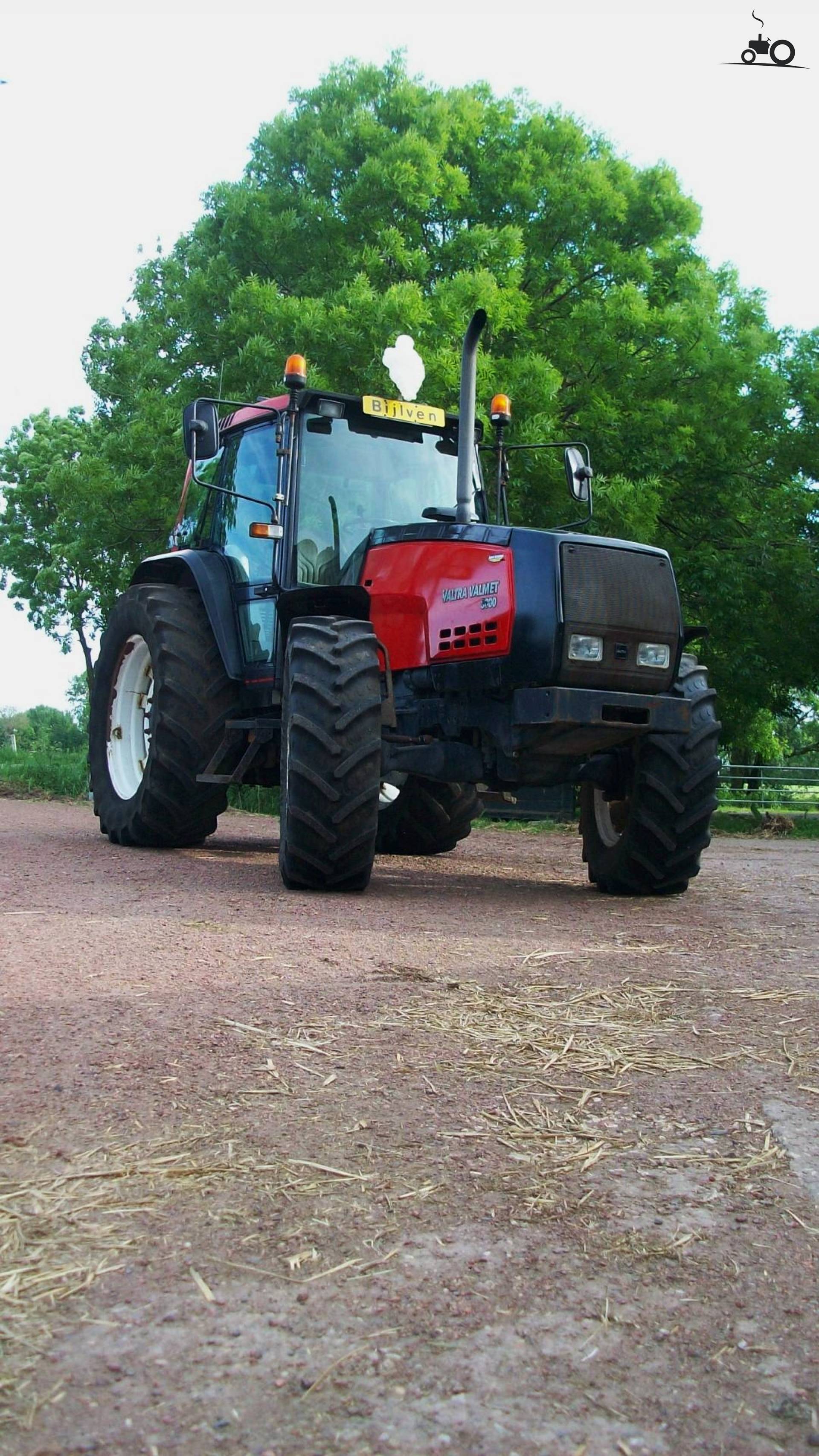 Valtra Valmet 8000