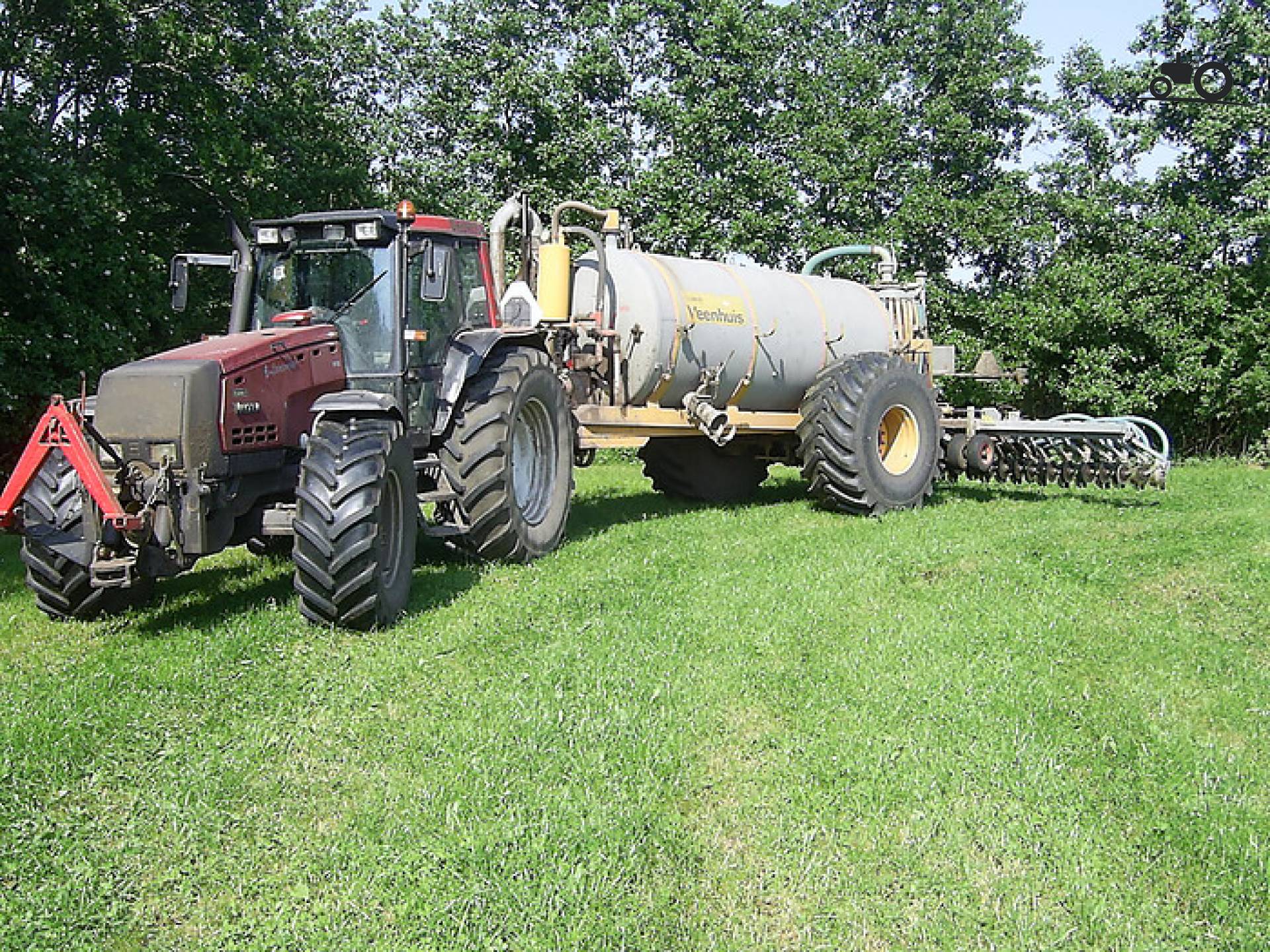 Foto Valtra Valmet 8950 #589459