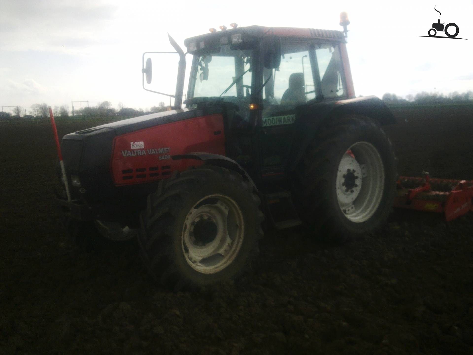 Foto Valtra Valmet 6400 #626392