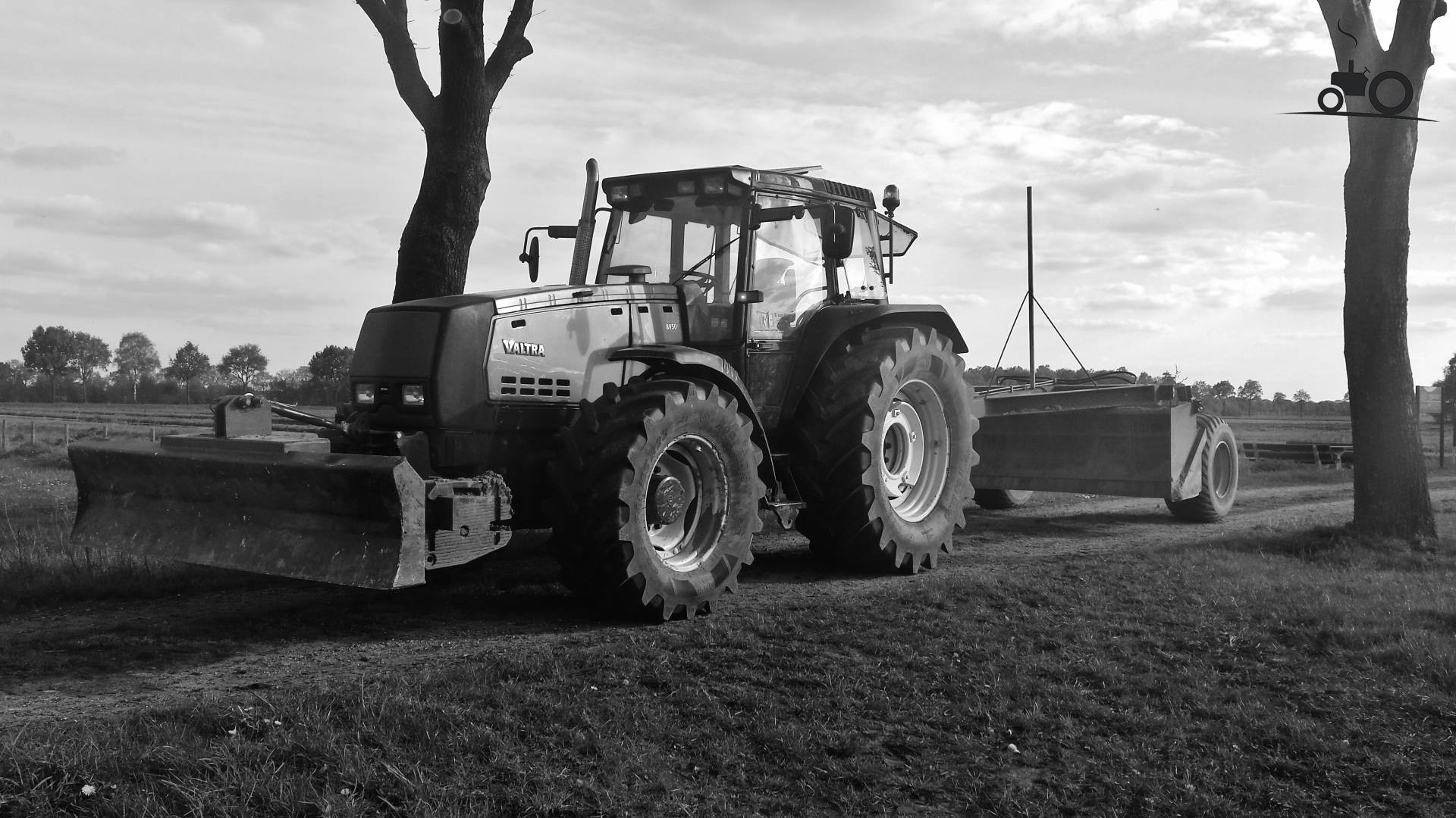 Foto Valtra Valmet 8750 #916583