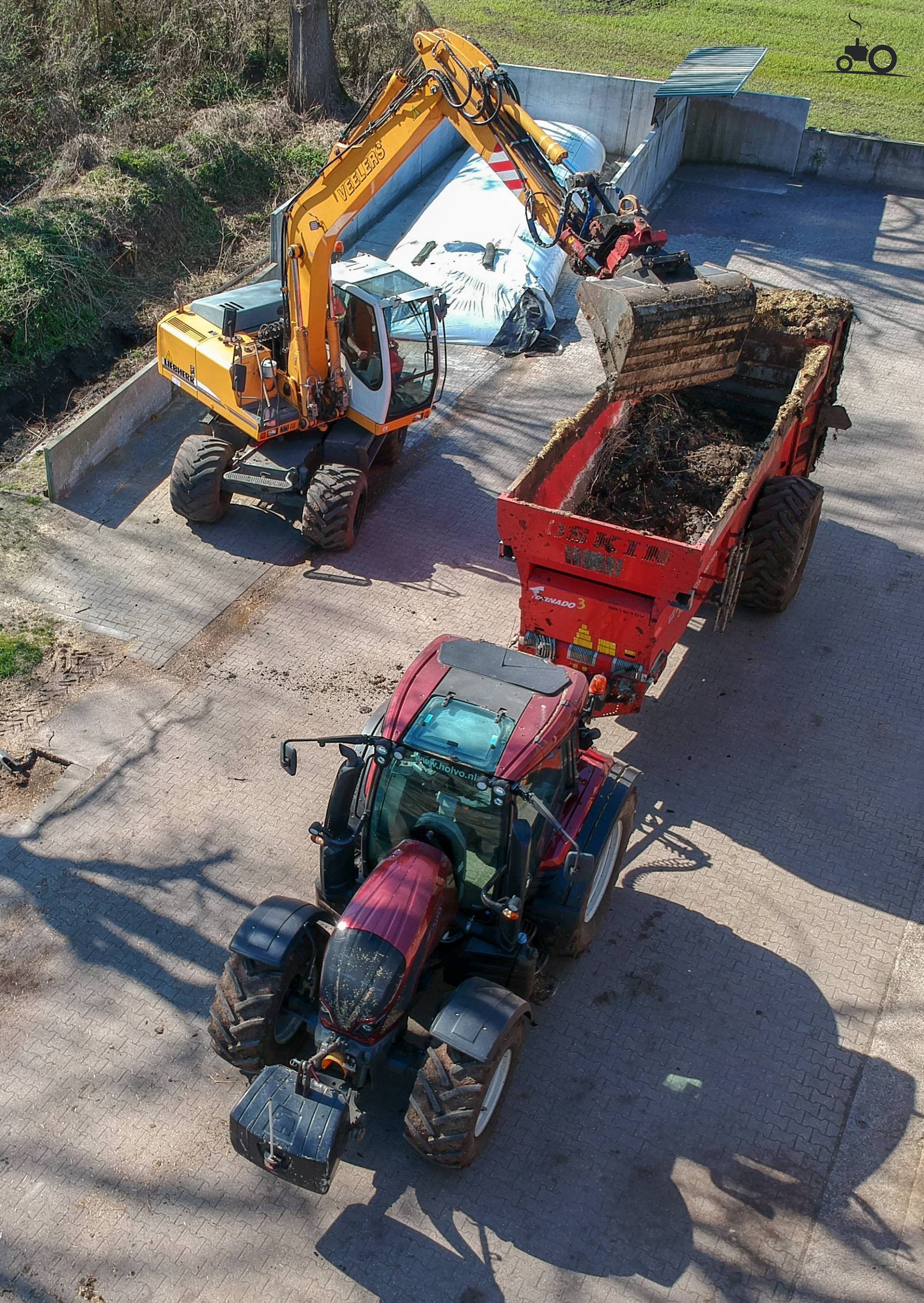 Foto Valtra N-Serie #1346821