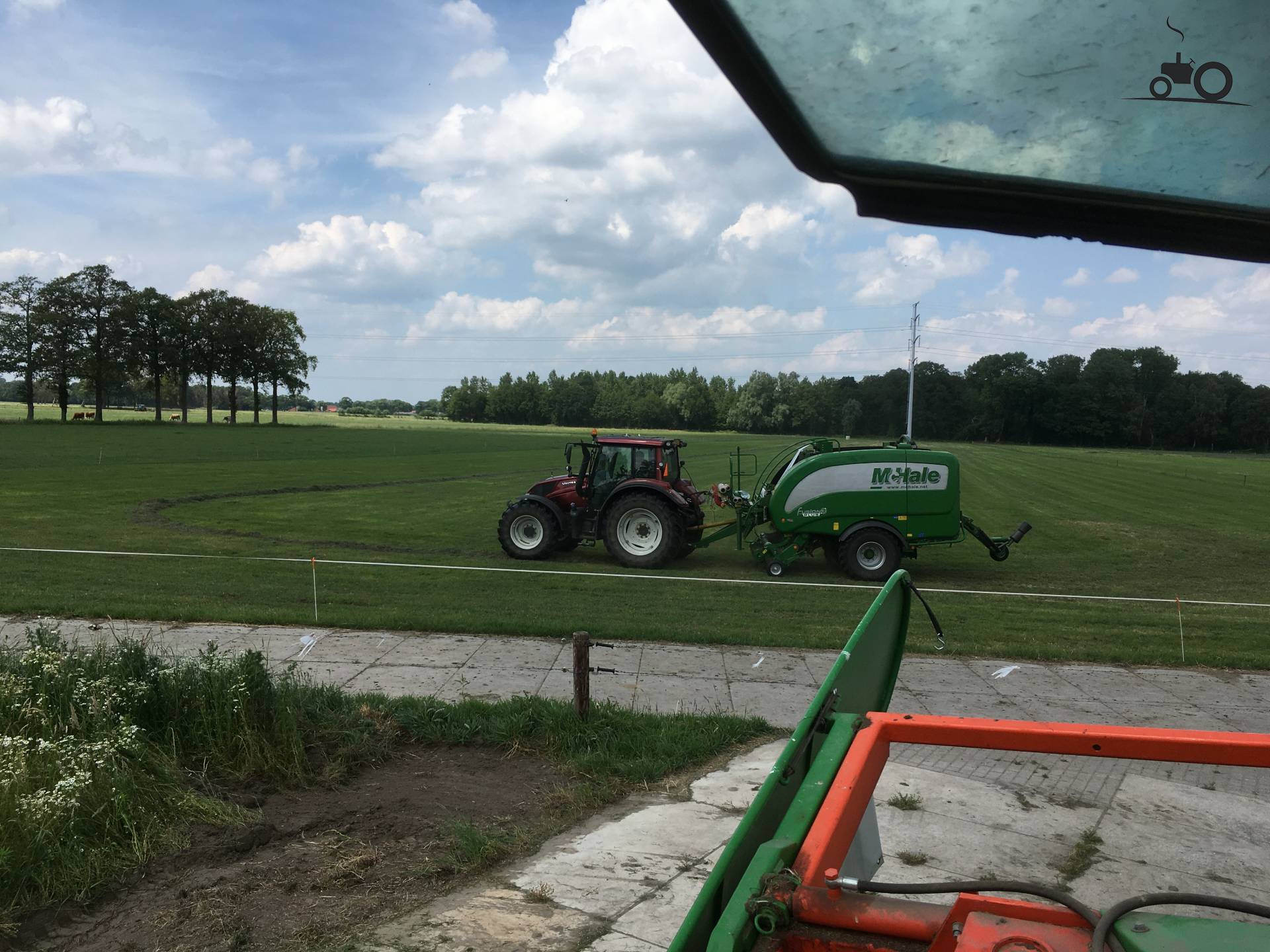 Foto Valtra N143 #1356070