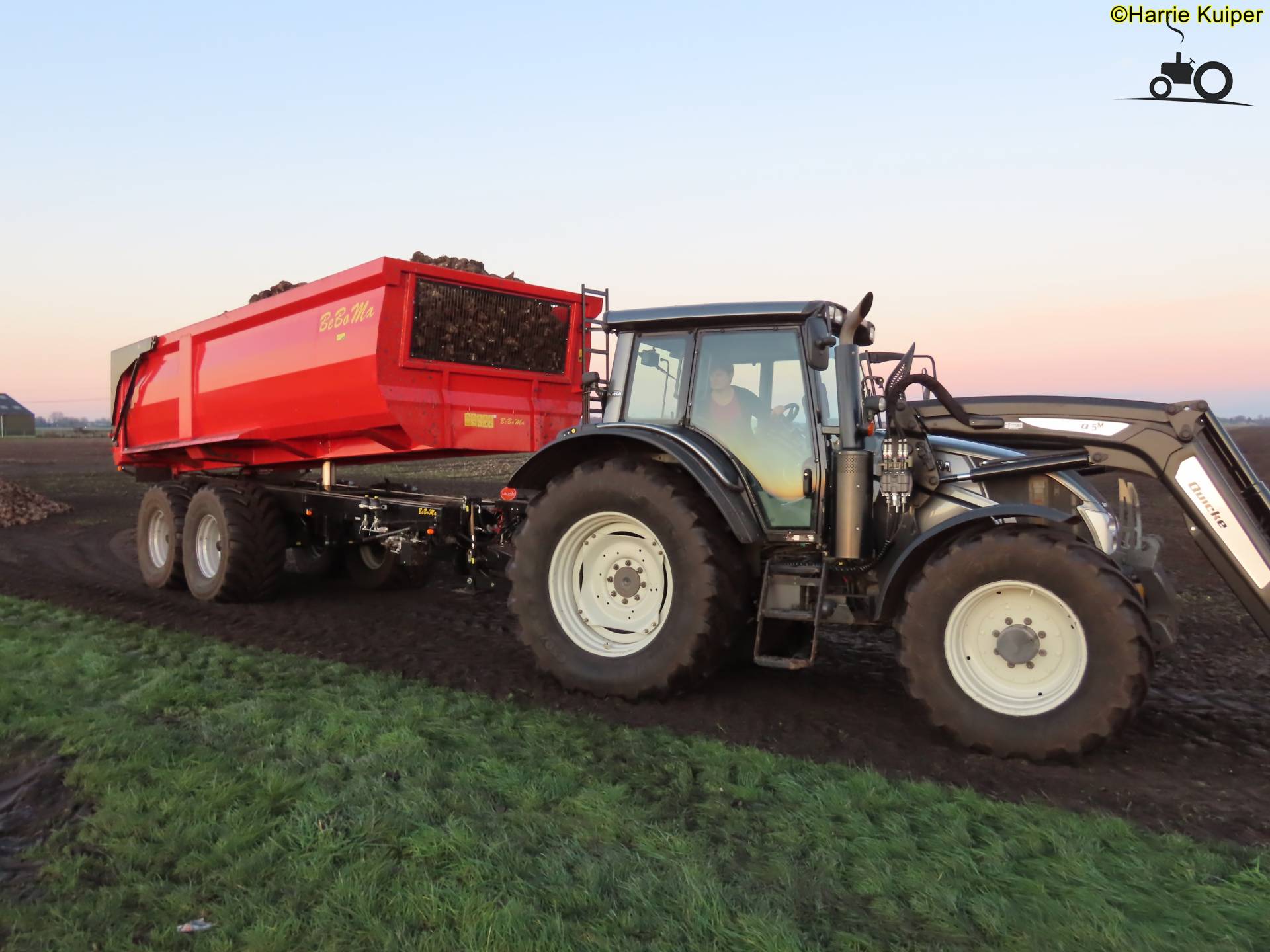 Foto Valtra N143 #1388326