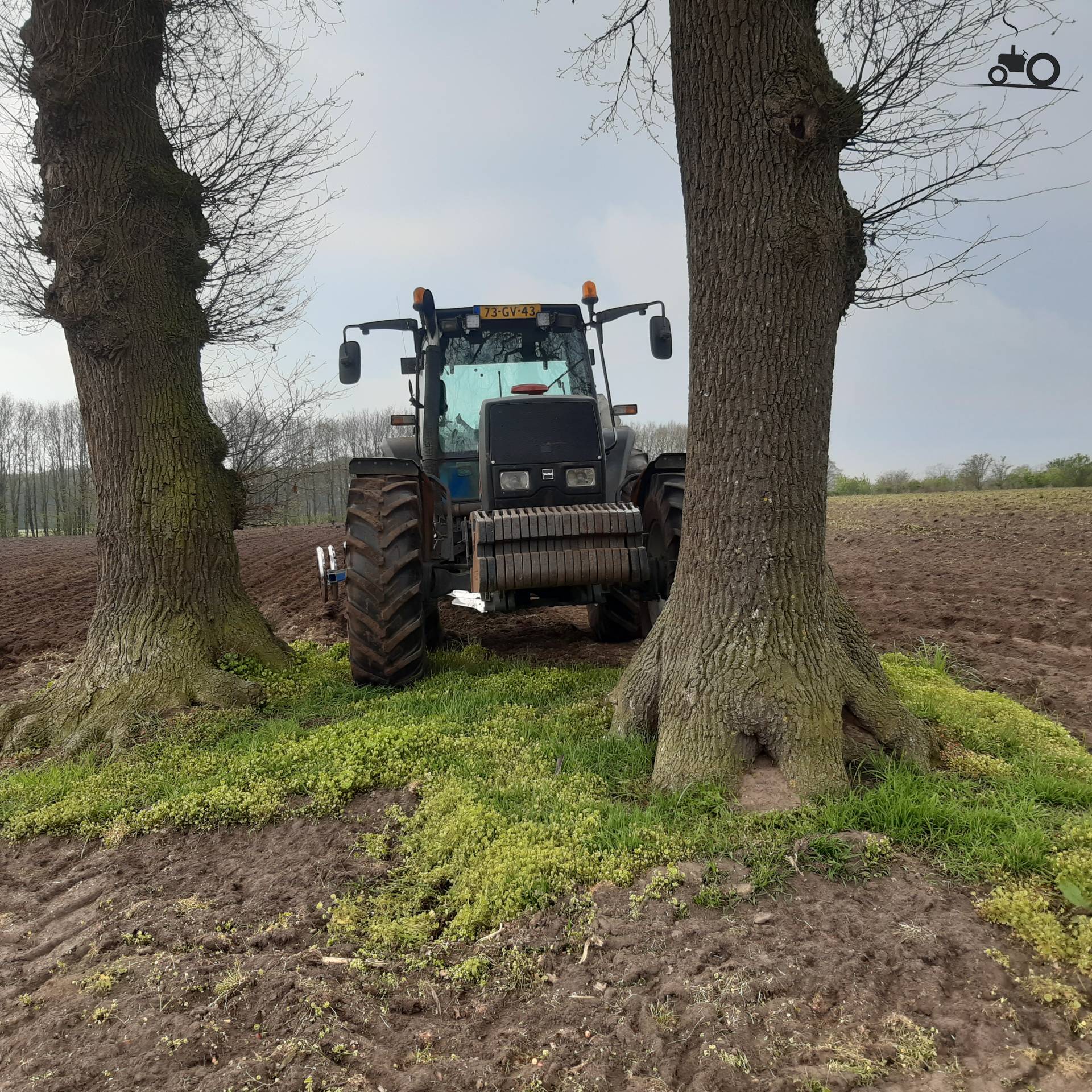 Foto Valtra 8150 #1414967