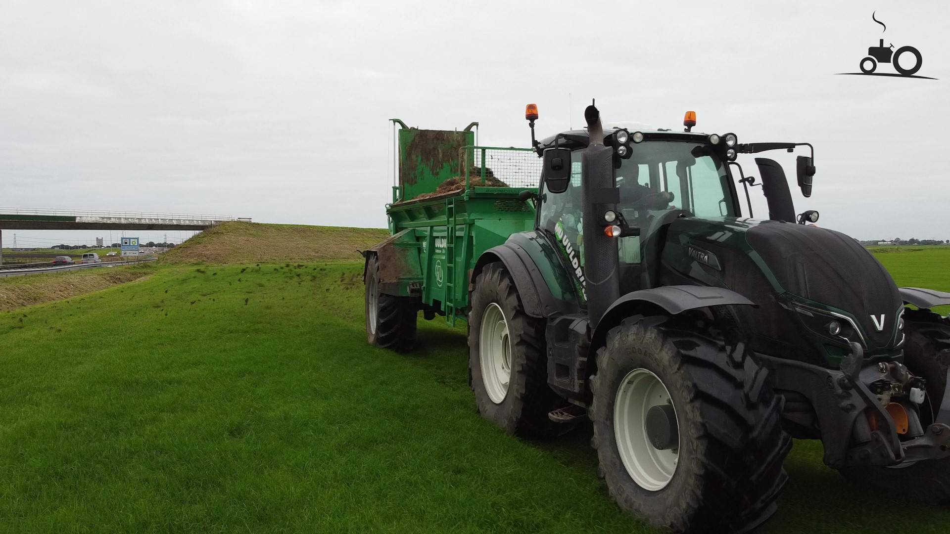 Foto Valtra T-Serie #1442185