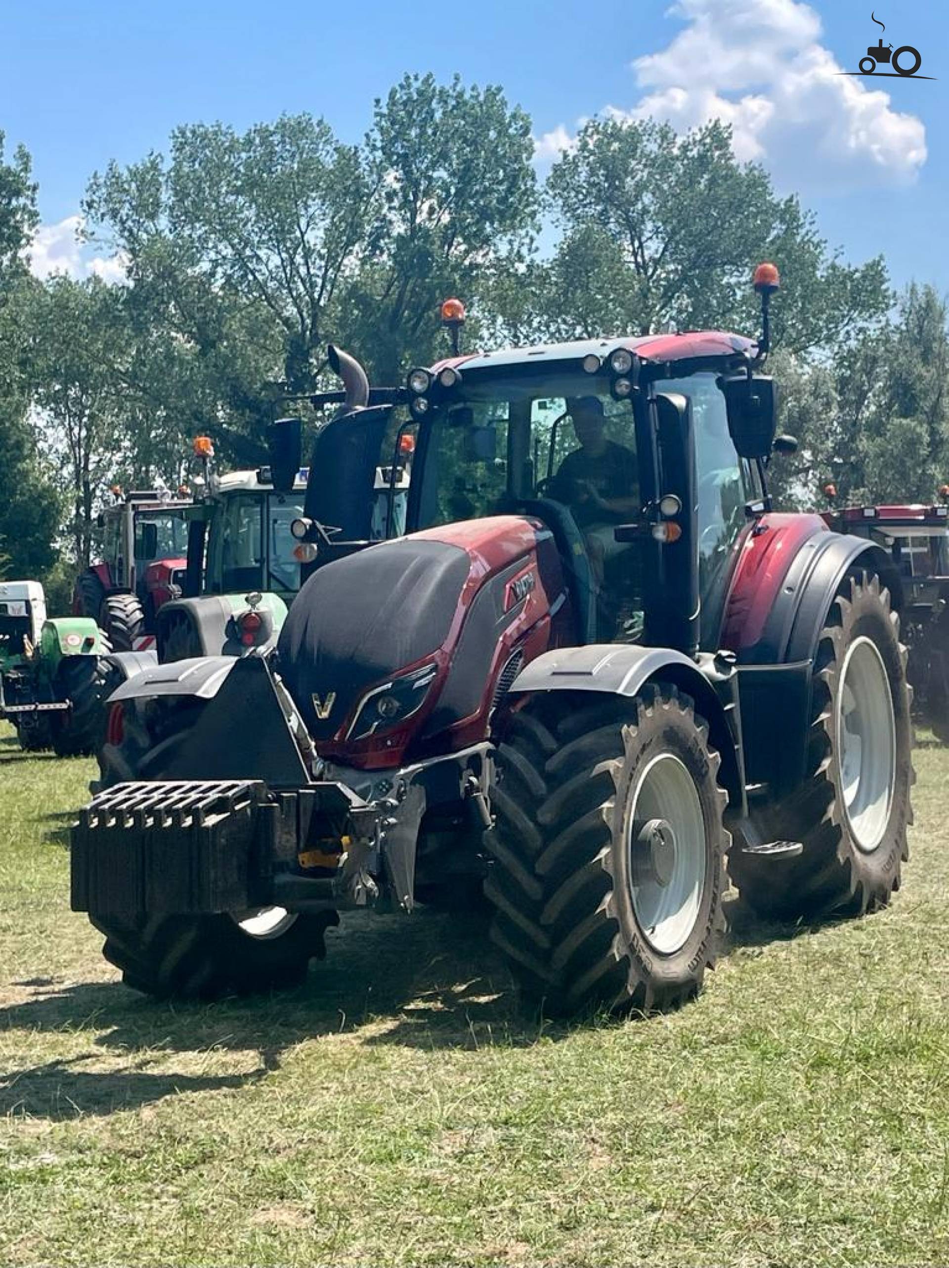 Foto Valtra T214 #1523004