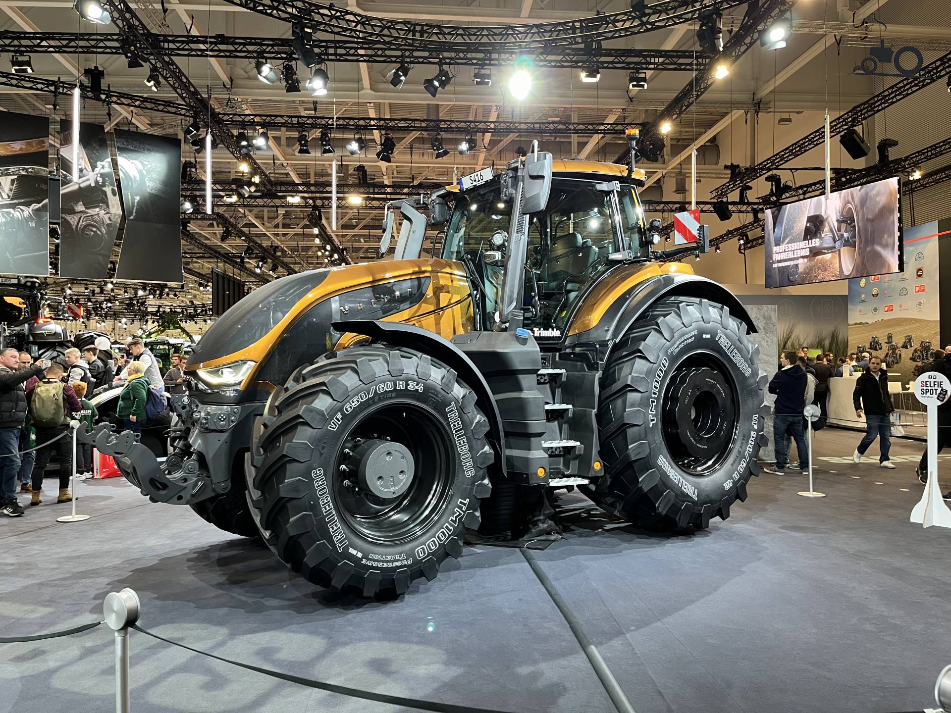 Foto Valtra S416 #1546071