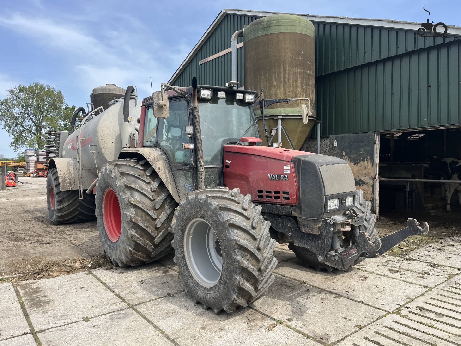 Foto Valtra 6750 #1565889