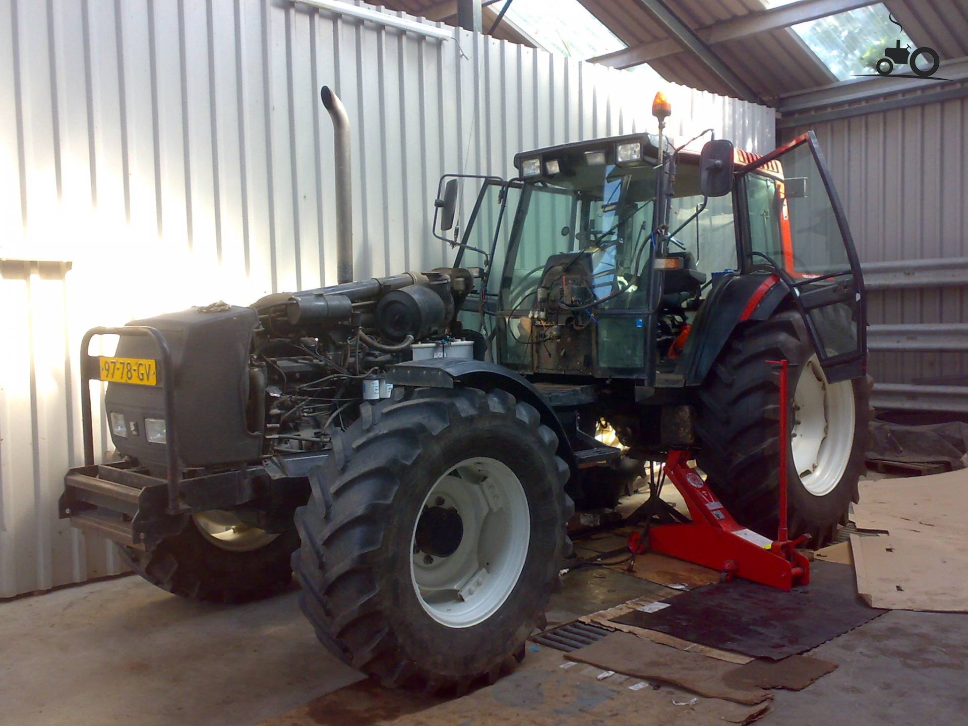 Foto Valtra 8150 #251518