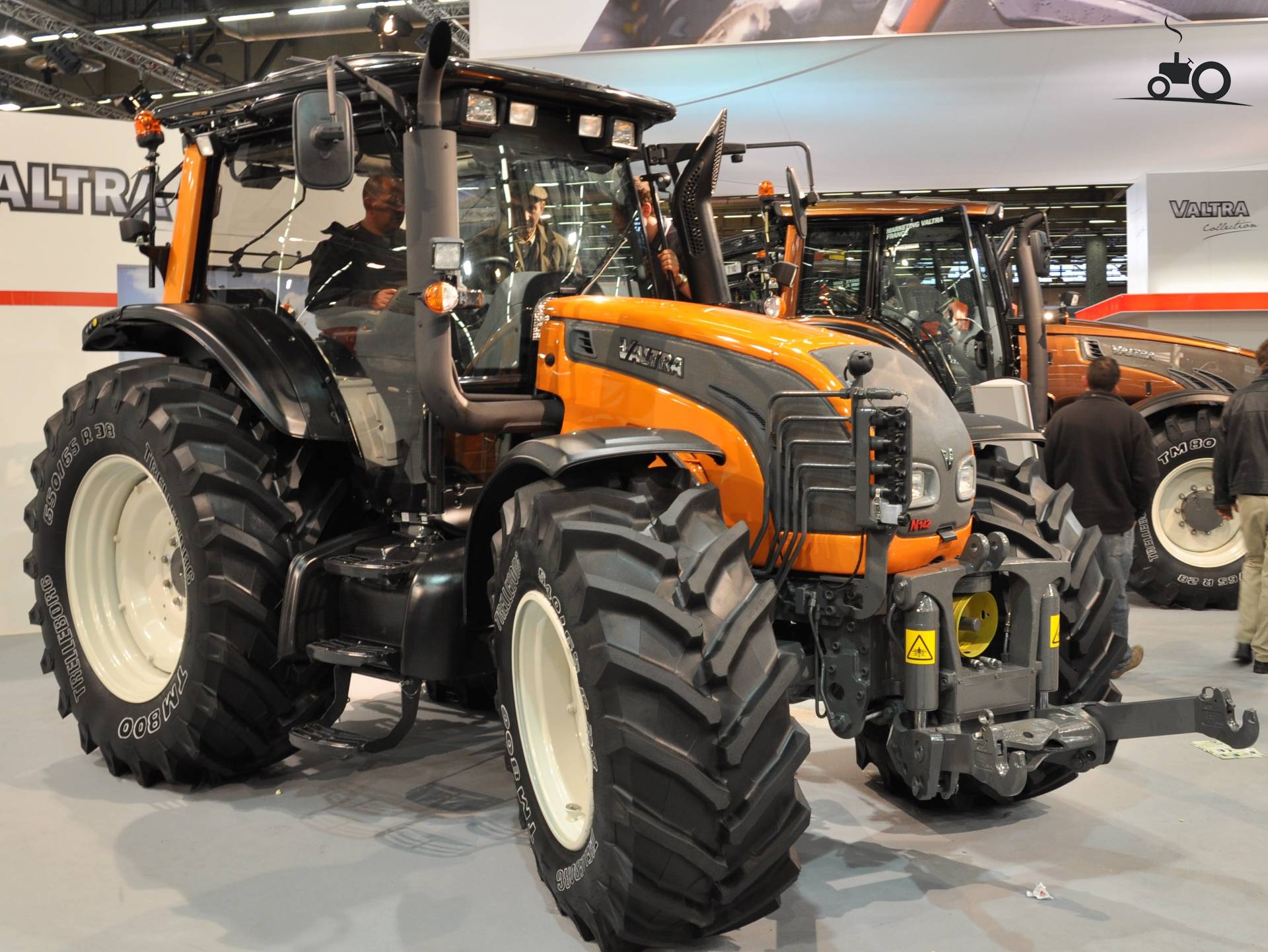 Foto Valtra N142 #455489