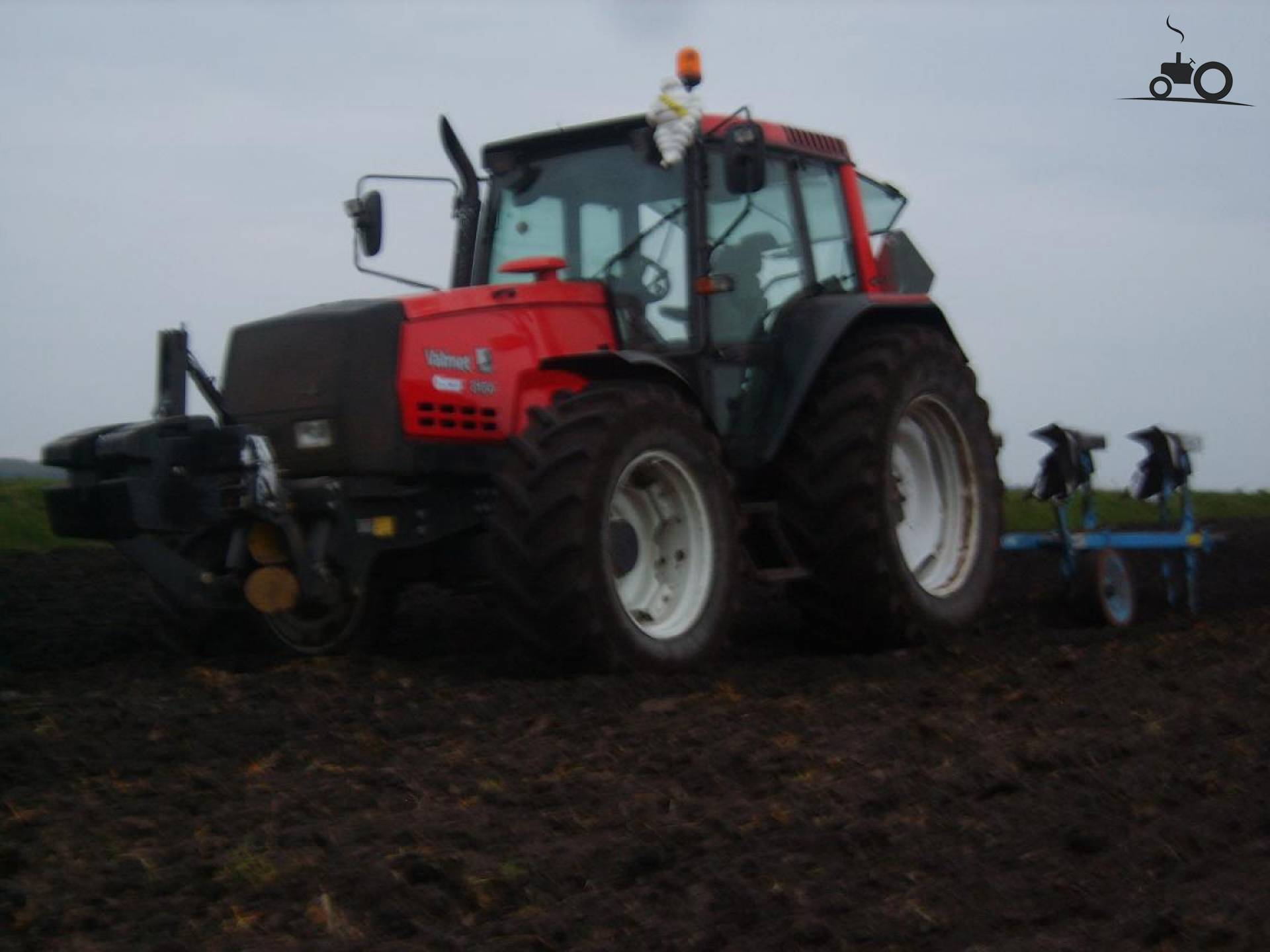 Foto Valtra 8150 #46588