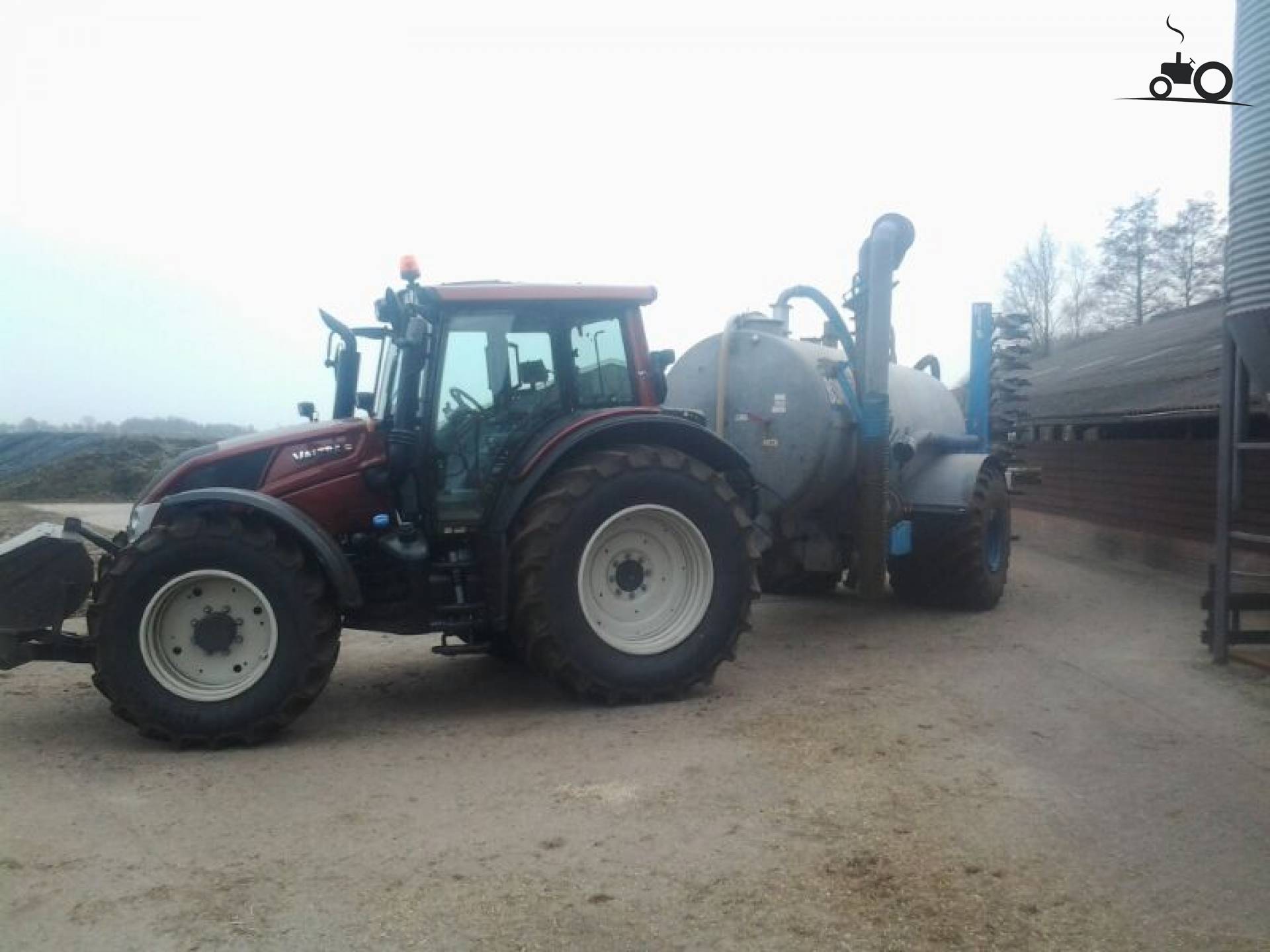 Foto Valtra N143 #848701