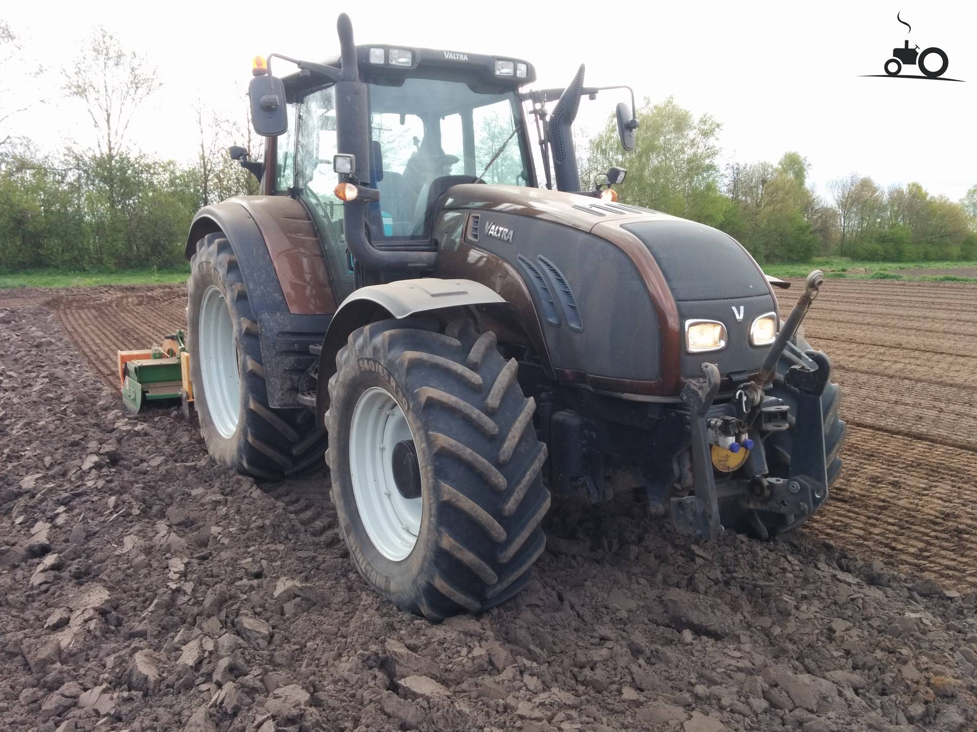 Foto Valtra T202 Versu #963157
