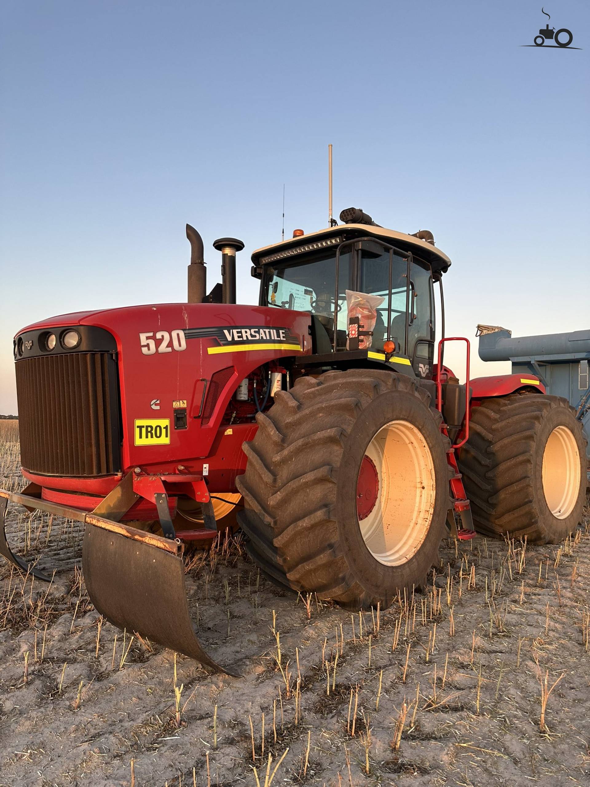 Foto Versatile 520 #1544593