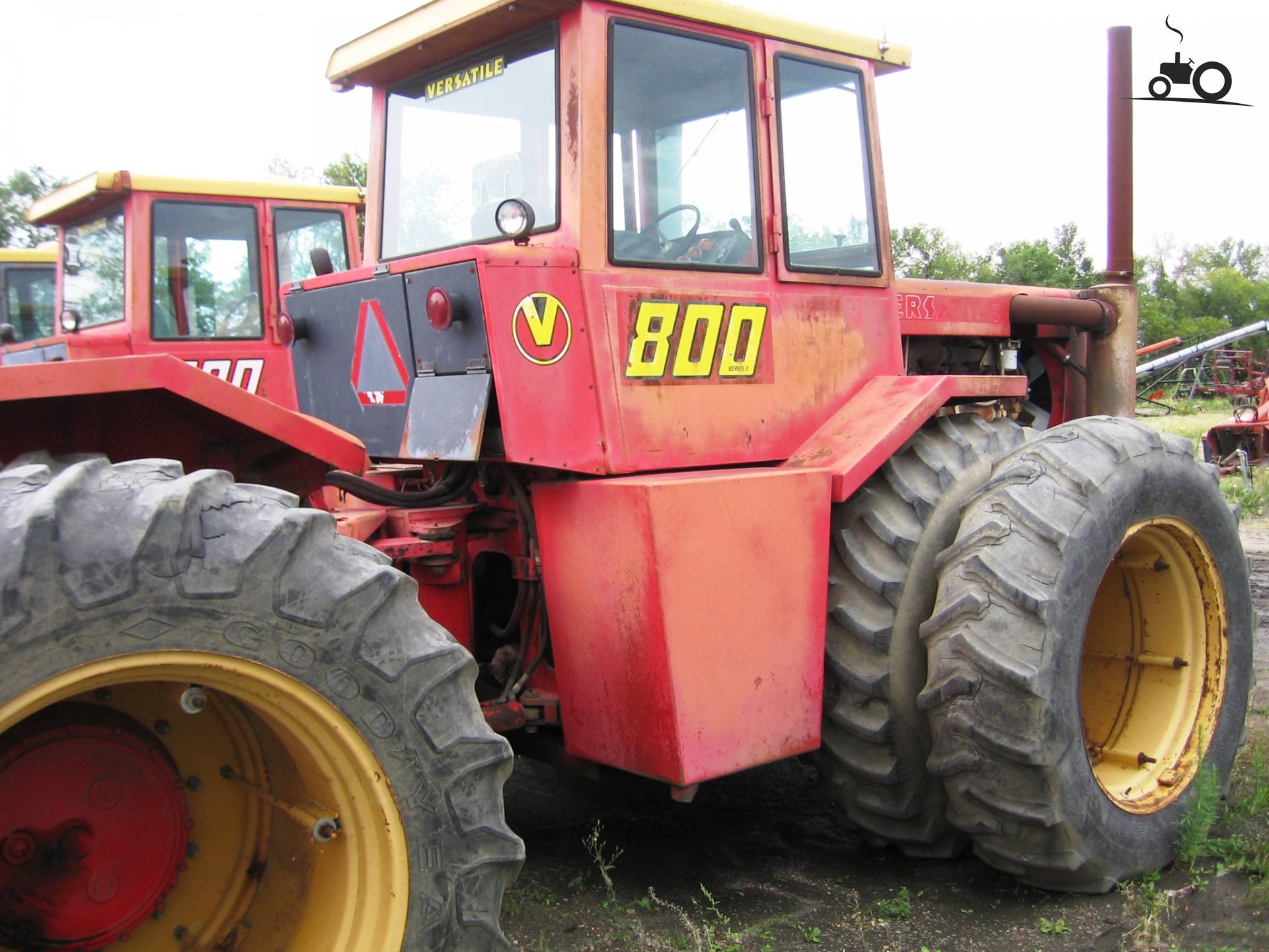 Foto Versatile 800 #703228