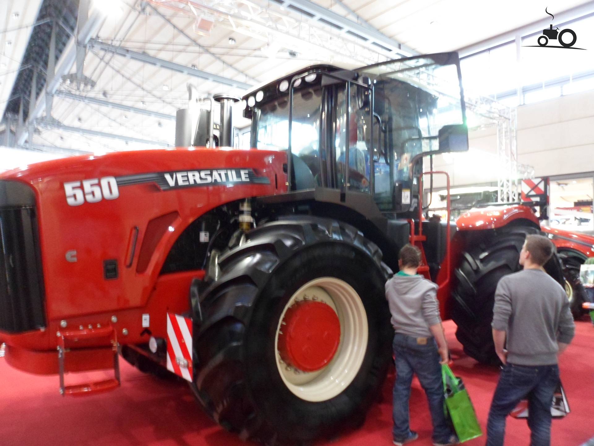 Foto Versatile 550 #808871