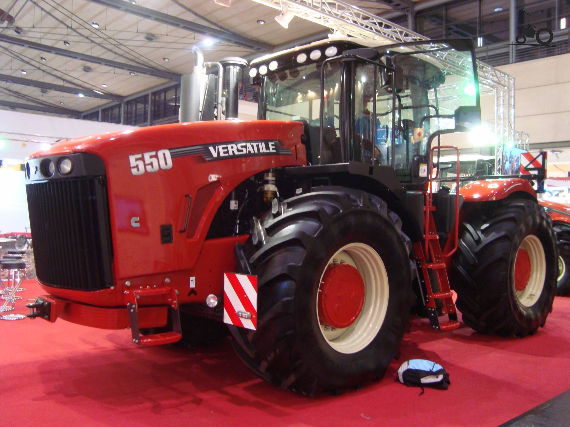 Foto Versatile 550 #810562