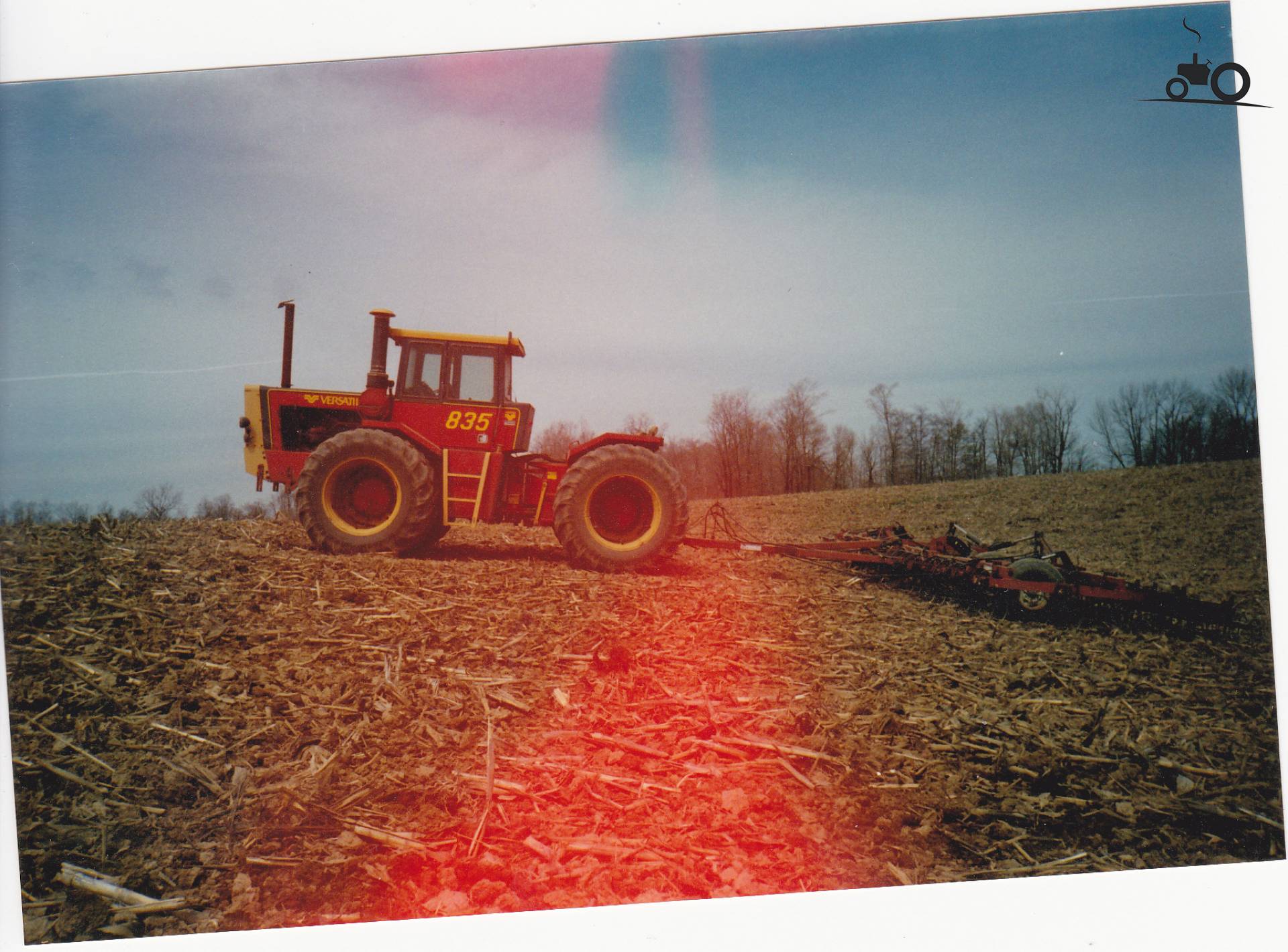 Versatile 835 - Laatste Updates, Foto's & Video's