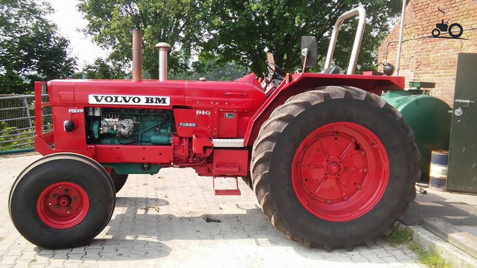 Foto Volvo BM 810 #1193879