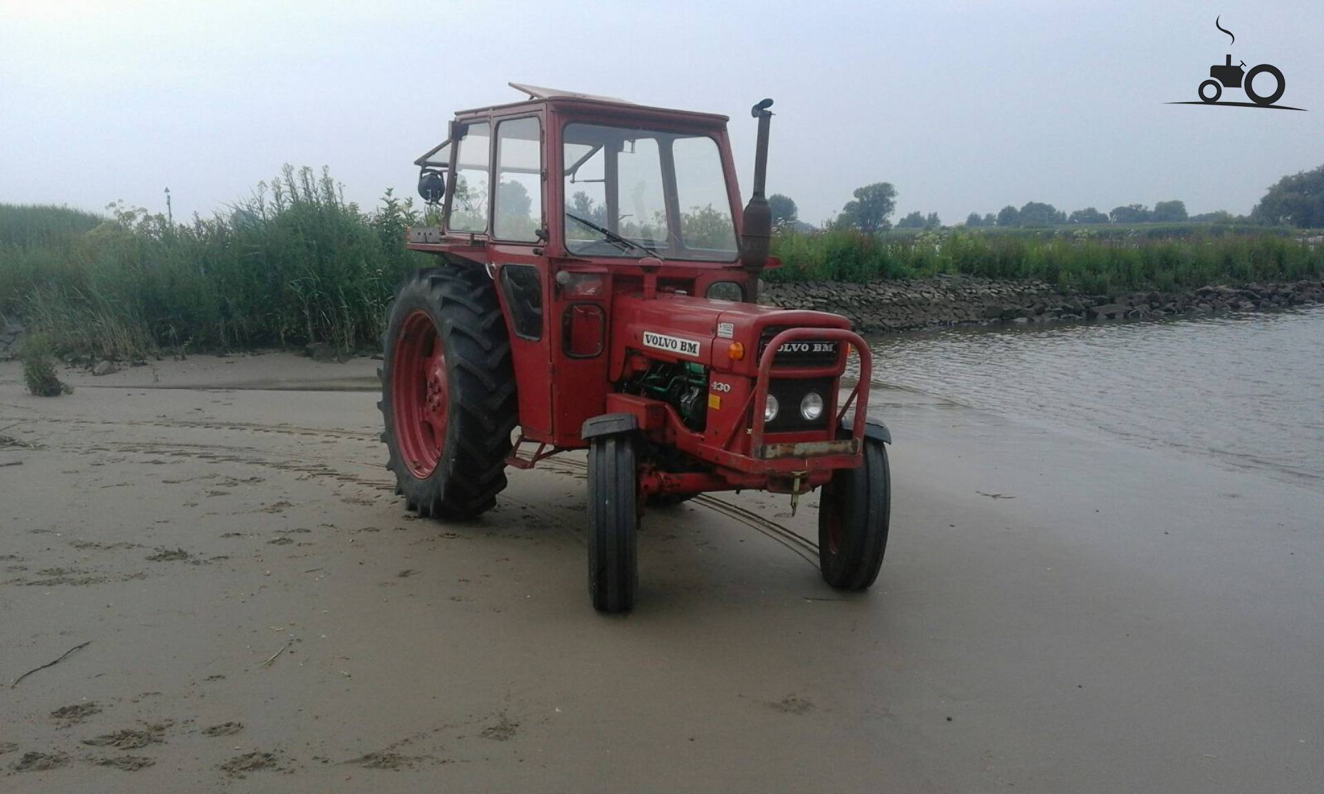 Foto Volvo BM 430 #1241281