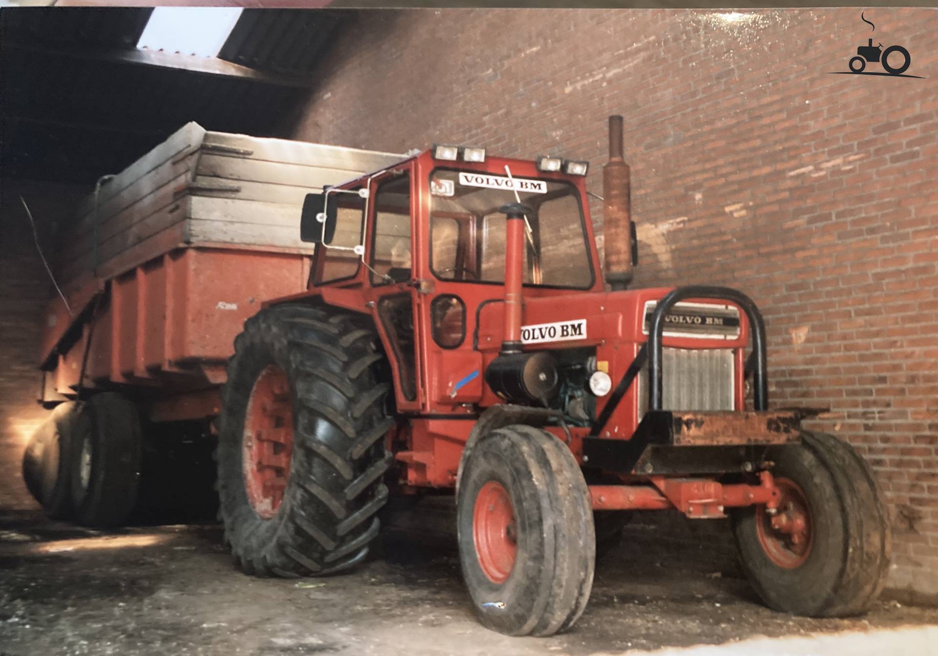 Foto Volvo BM 810 #1451471