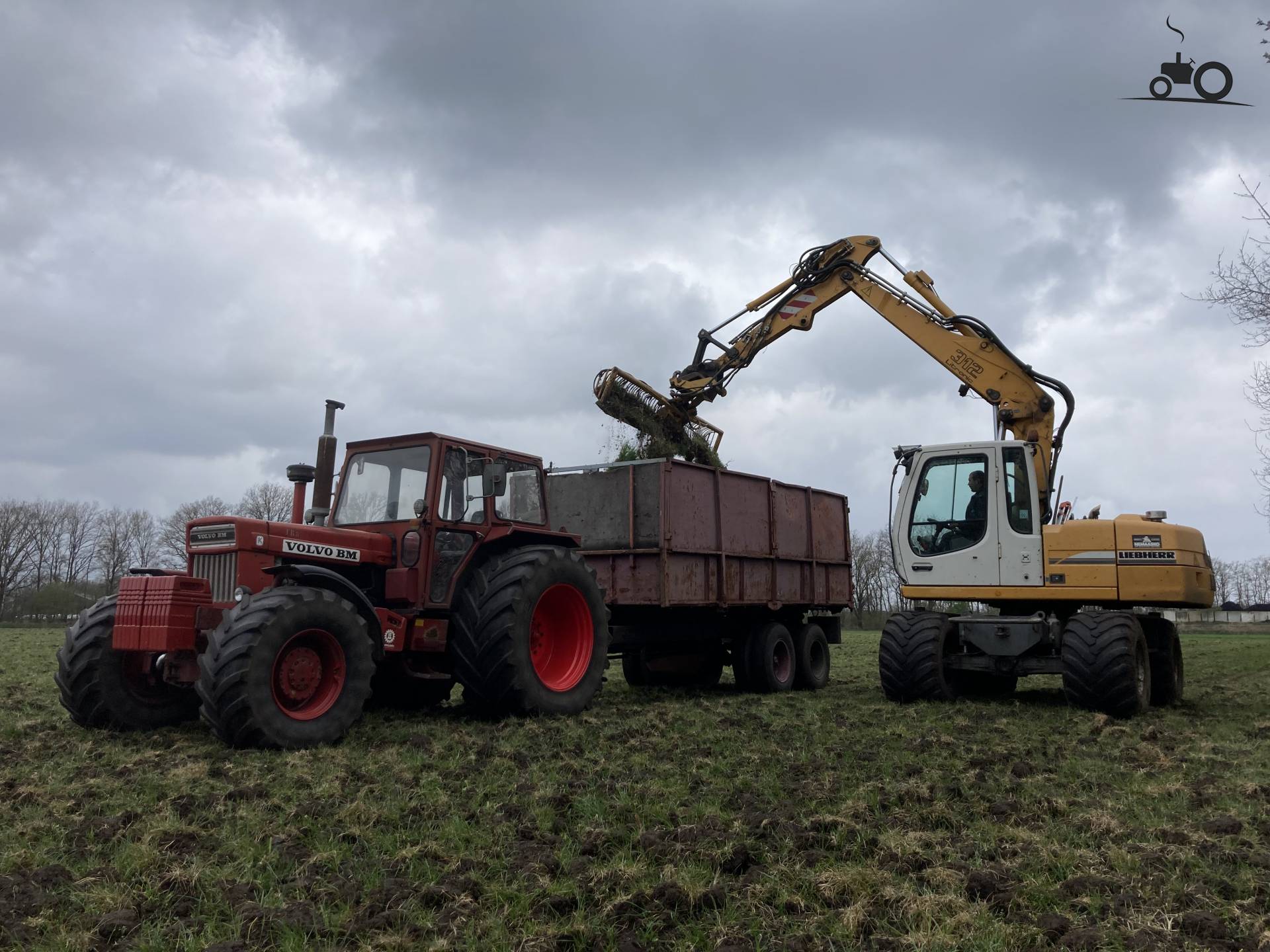 Foto Volvo BM 814 #1463980