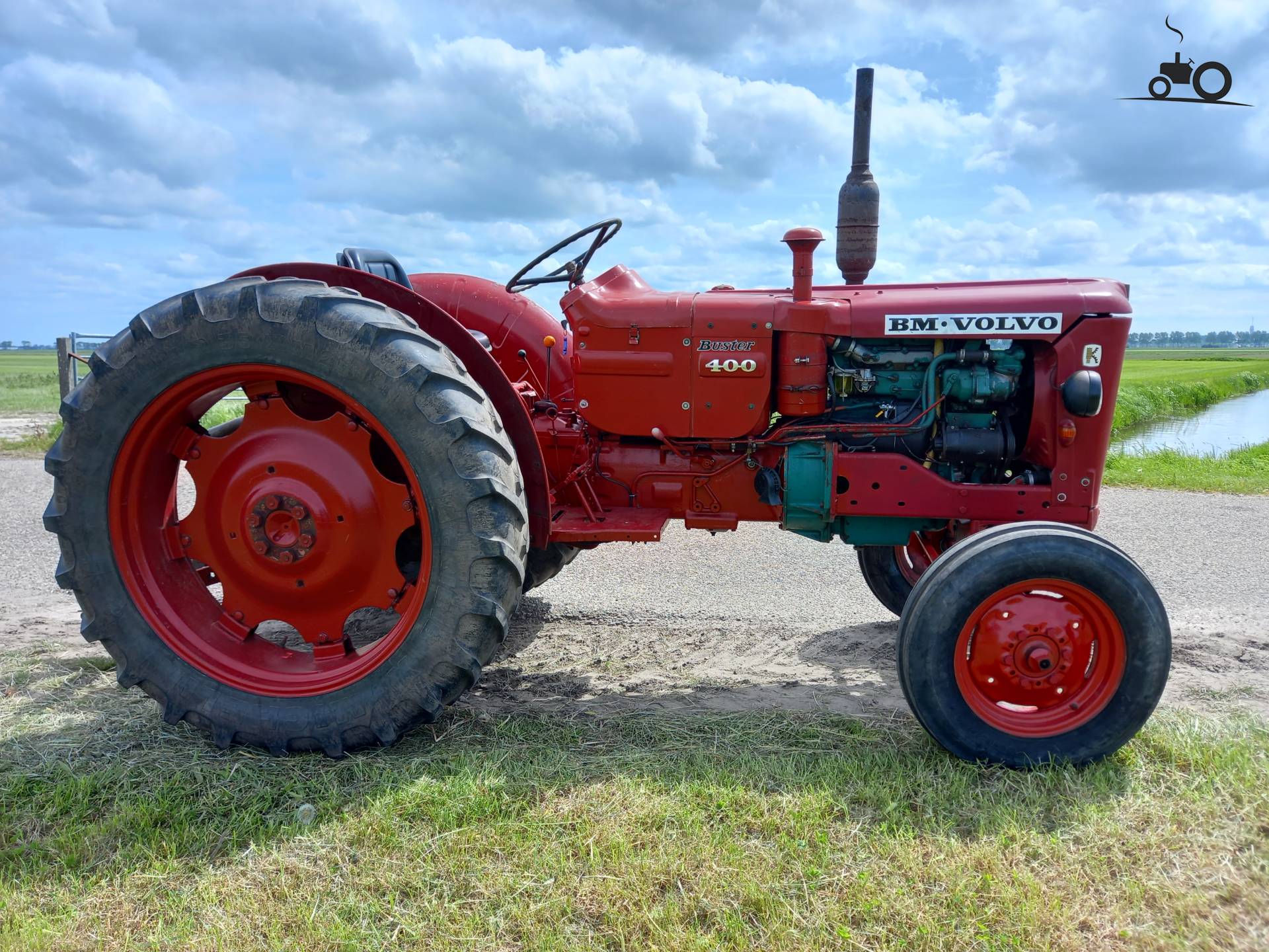 Foto Volvo BM 400 #1471090