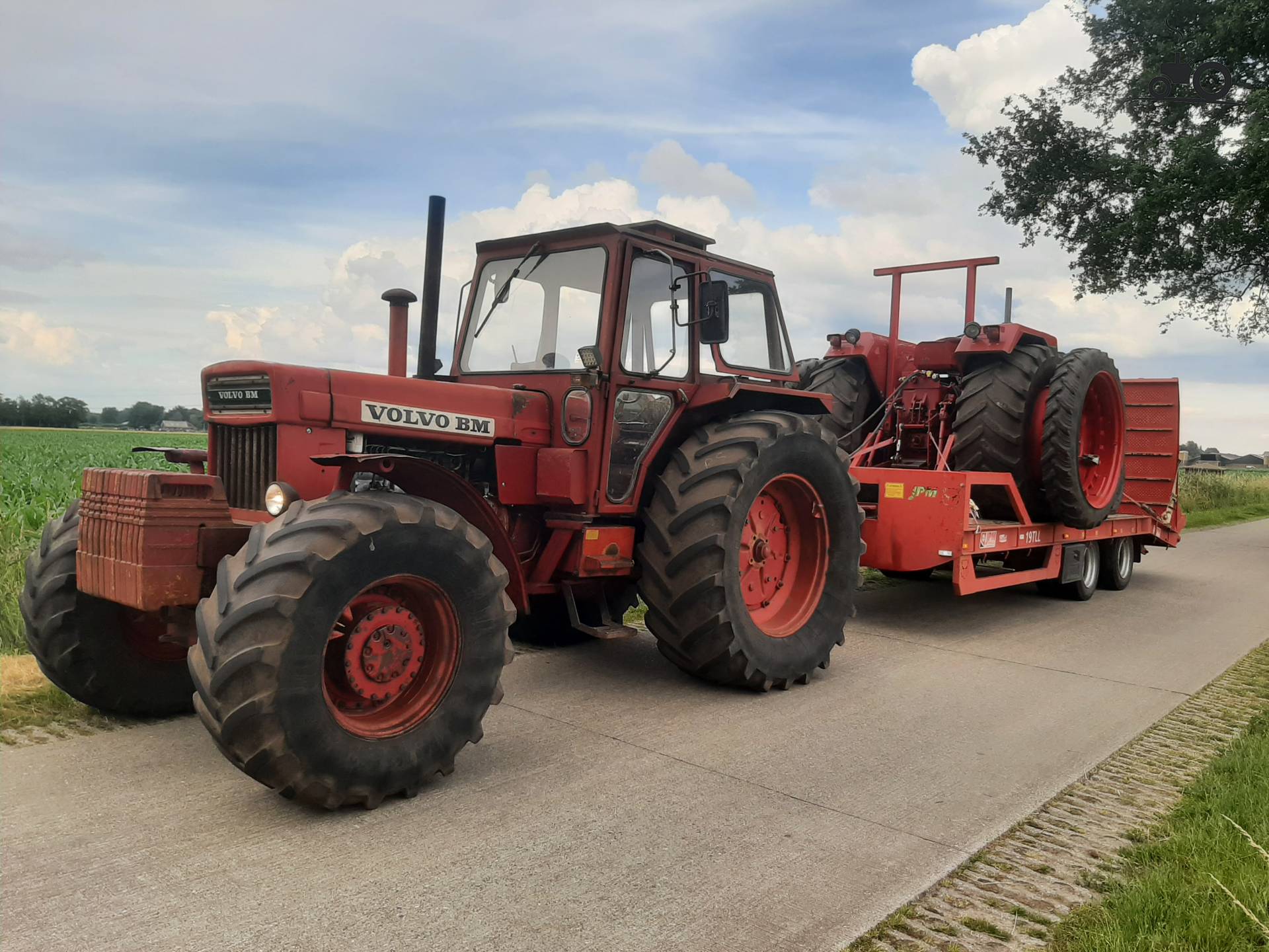 Foto Volvo BM 814 #1483986